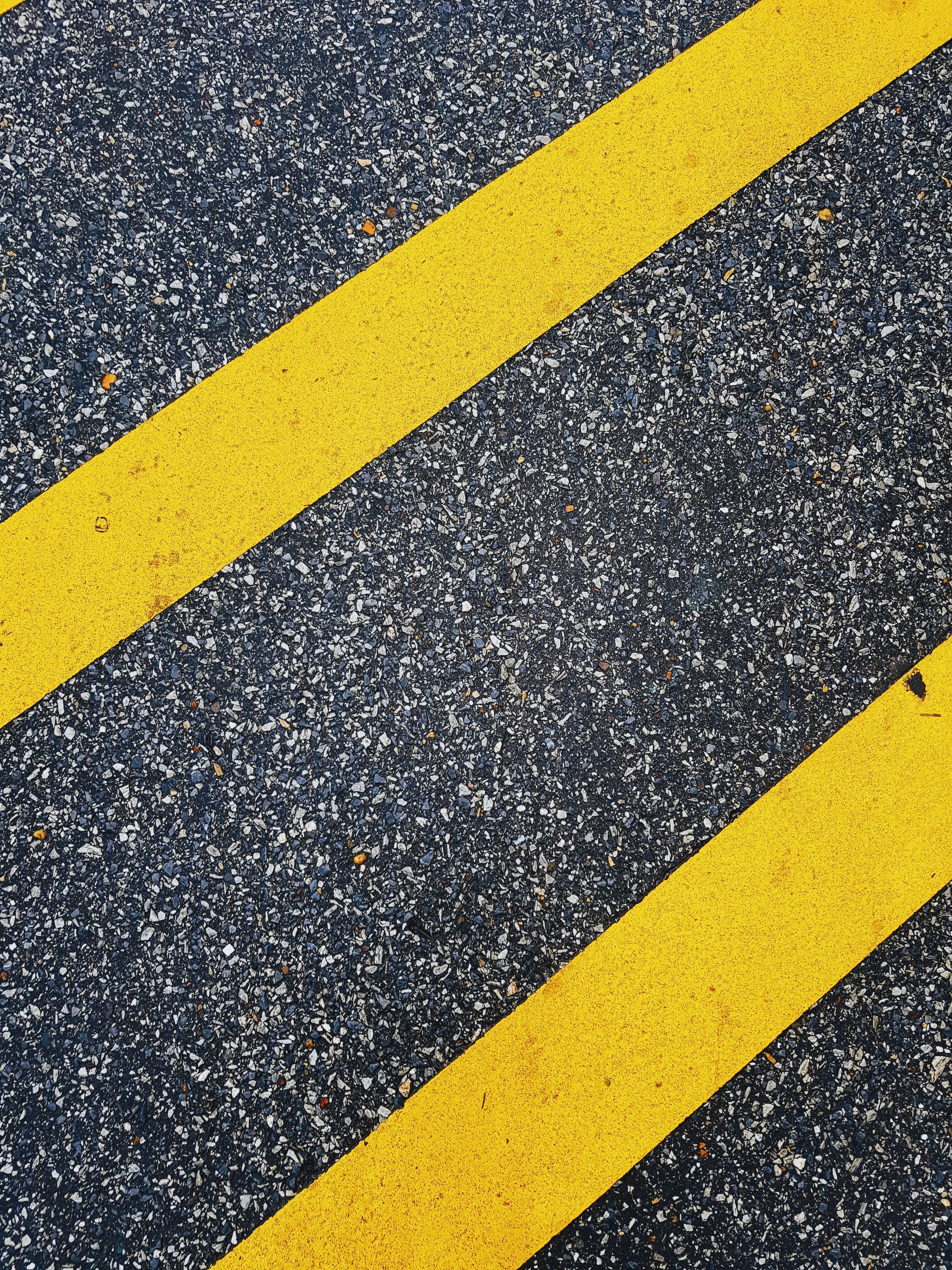 Yellow Line Wallpapers - Top Free Yellow Line Backgrounds - WallpaperAccess