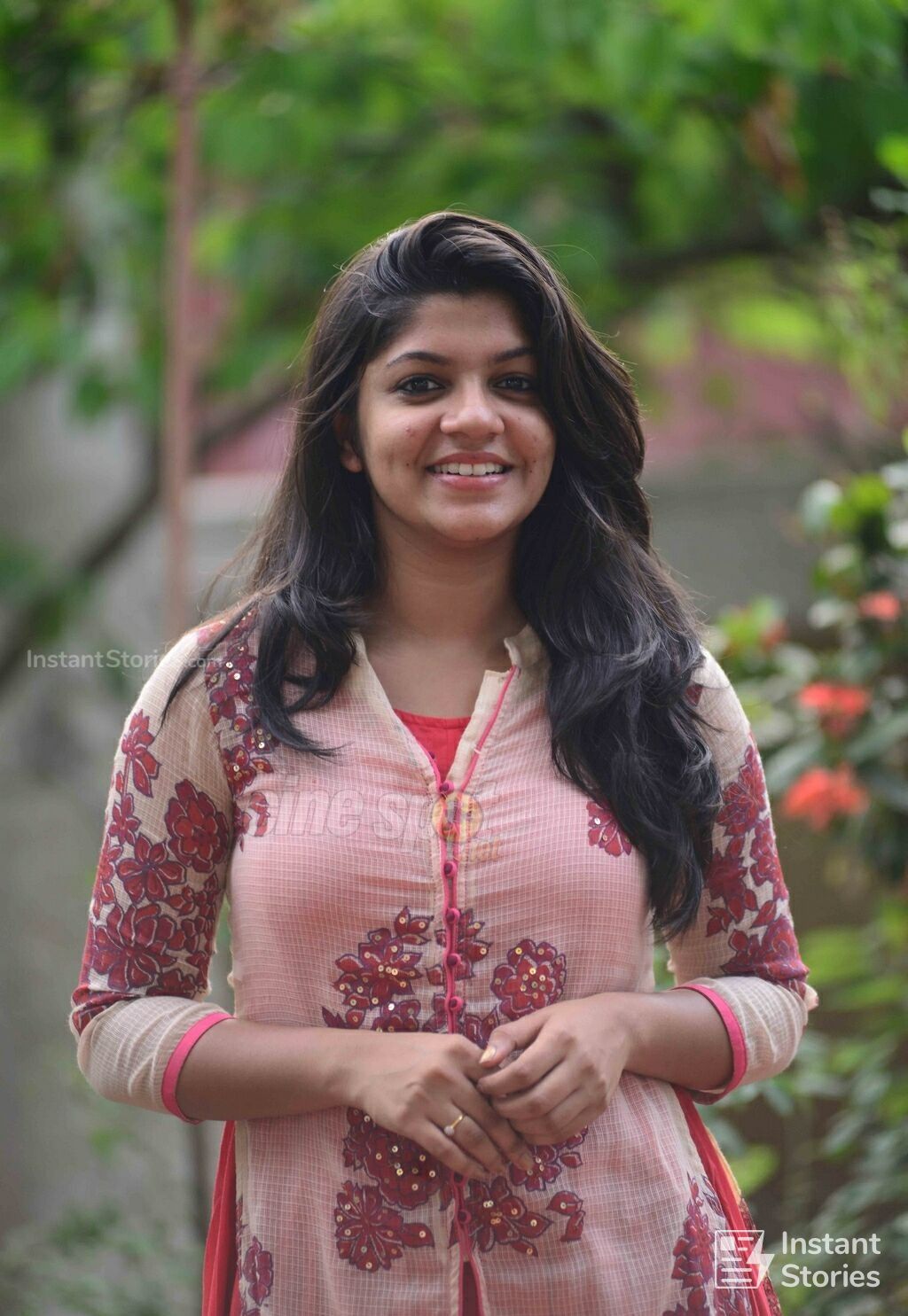 Aparna Balamurali Wallpapers - Top Free Aparna Balamurali Backgrounds - WallpaperAccess