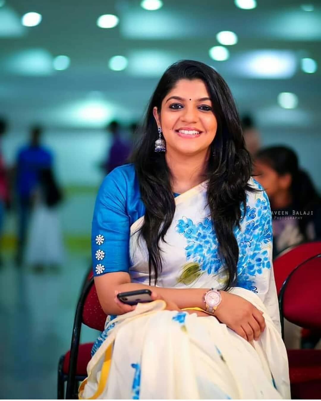 Aparna Balamurali Wallpapers - Top Free Aparna Balamurali Backgrounds - WallpaperAccess