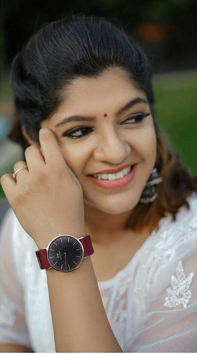 Aparna Balamurali Wallpapers - Top Free Aparna Balamurali Backgrounds - WallpaperAccess