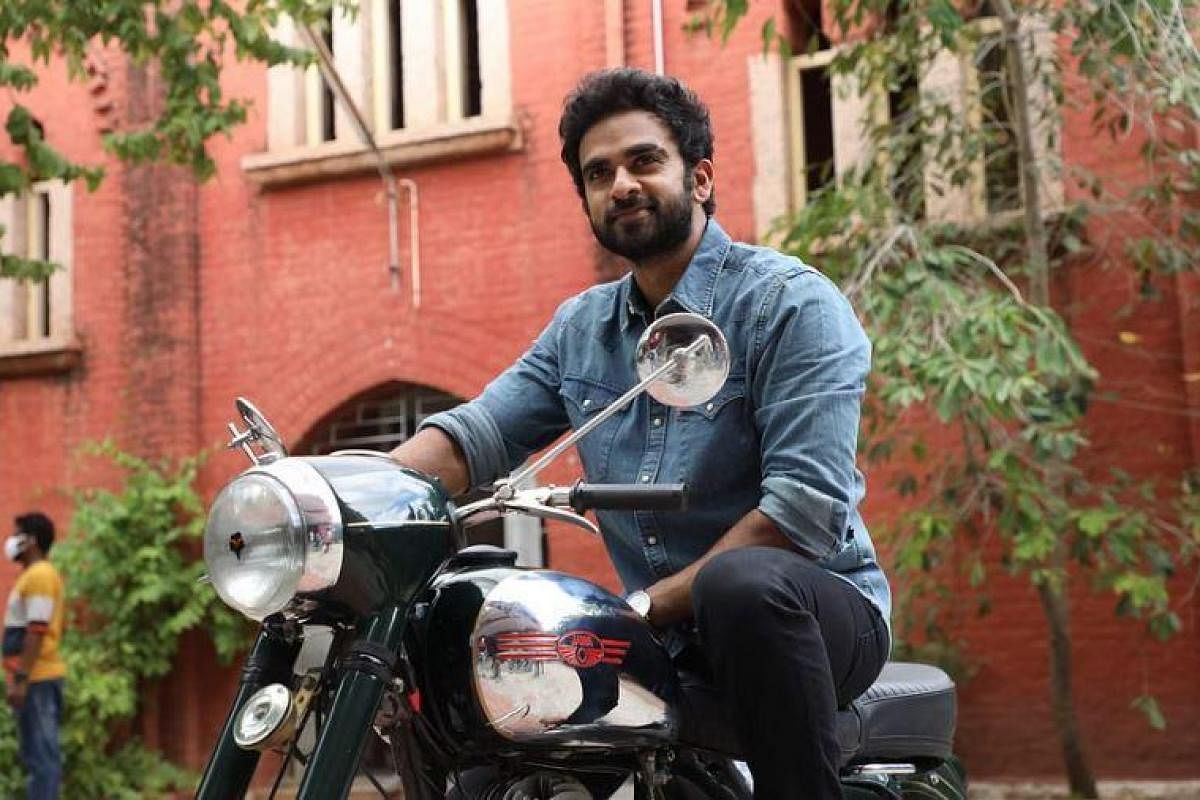 Vaanam Wallpapers - Top Free Vaanam Backgrounds - WallpaperAccess