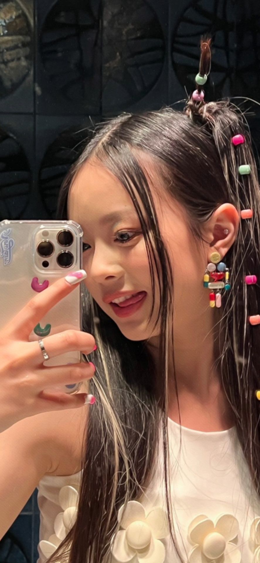 Hanni Newjeans Wallpapers - Top Free Hanni Newjeans Backgrounds ...