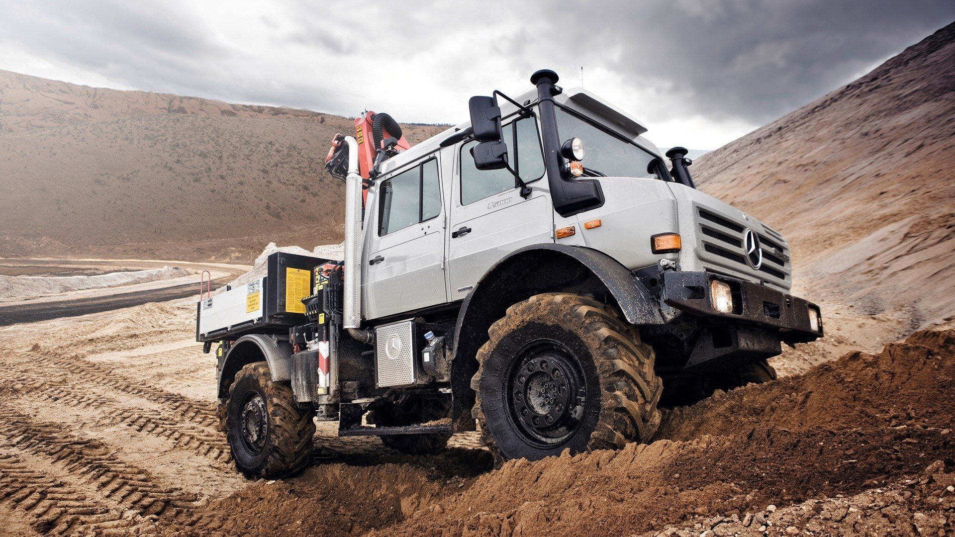 Unimog Wallpapers - Top Free Unimog Backgrounds - WallpaperAccess