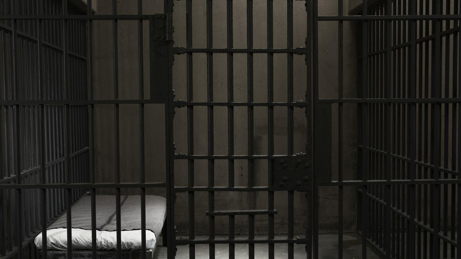 Jail Cell Wallpapers Top Free Jail Cell Backgrounds Wallpaperaccess