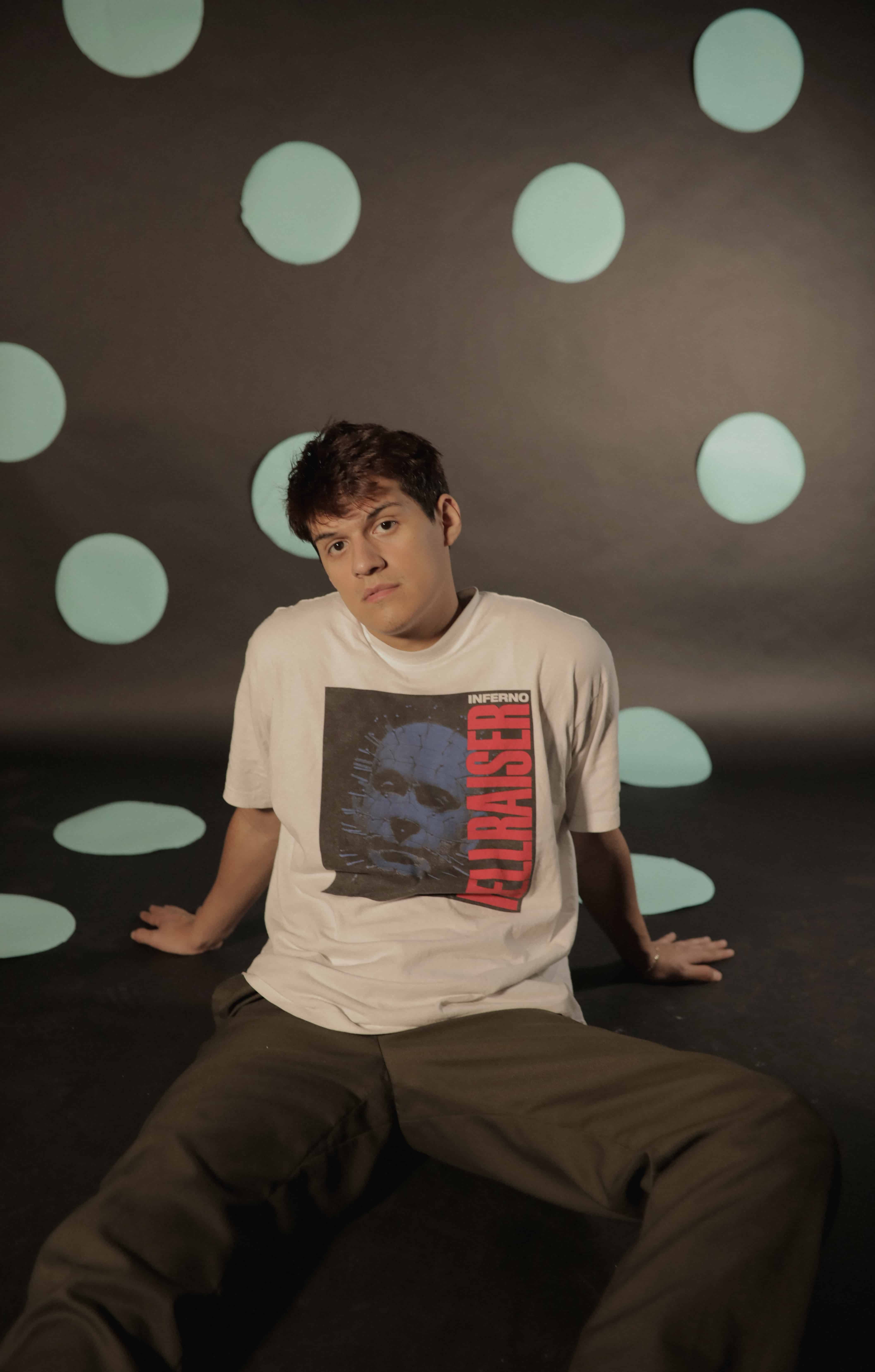 Omar Apollo Wallpapers - Top Free Omar Apollo Backgrounds - WallpaperAccess