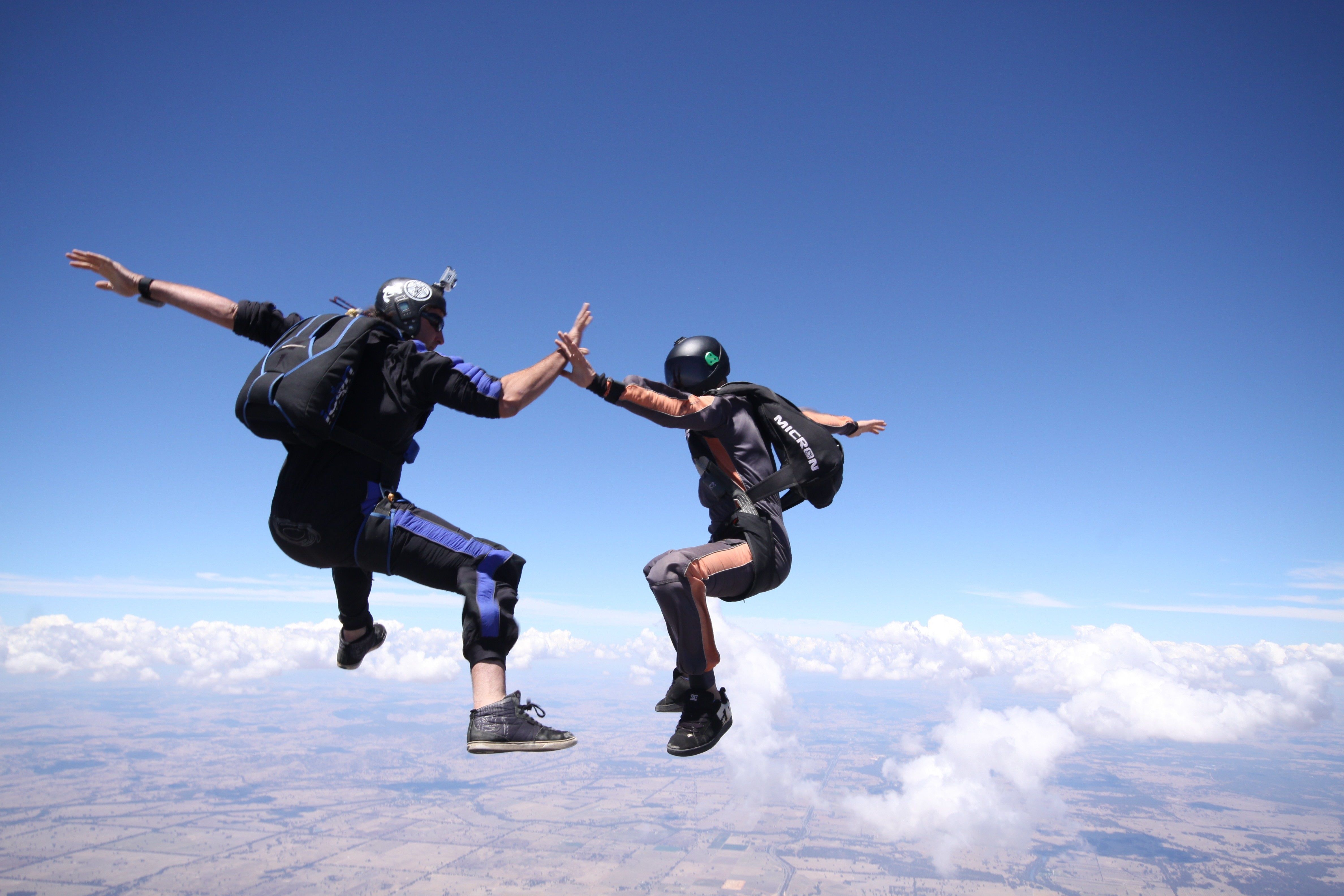 Sky Dive Wallpapers - Top Free Sky Dive Backgrounds - WallpaperAccess