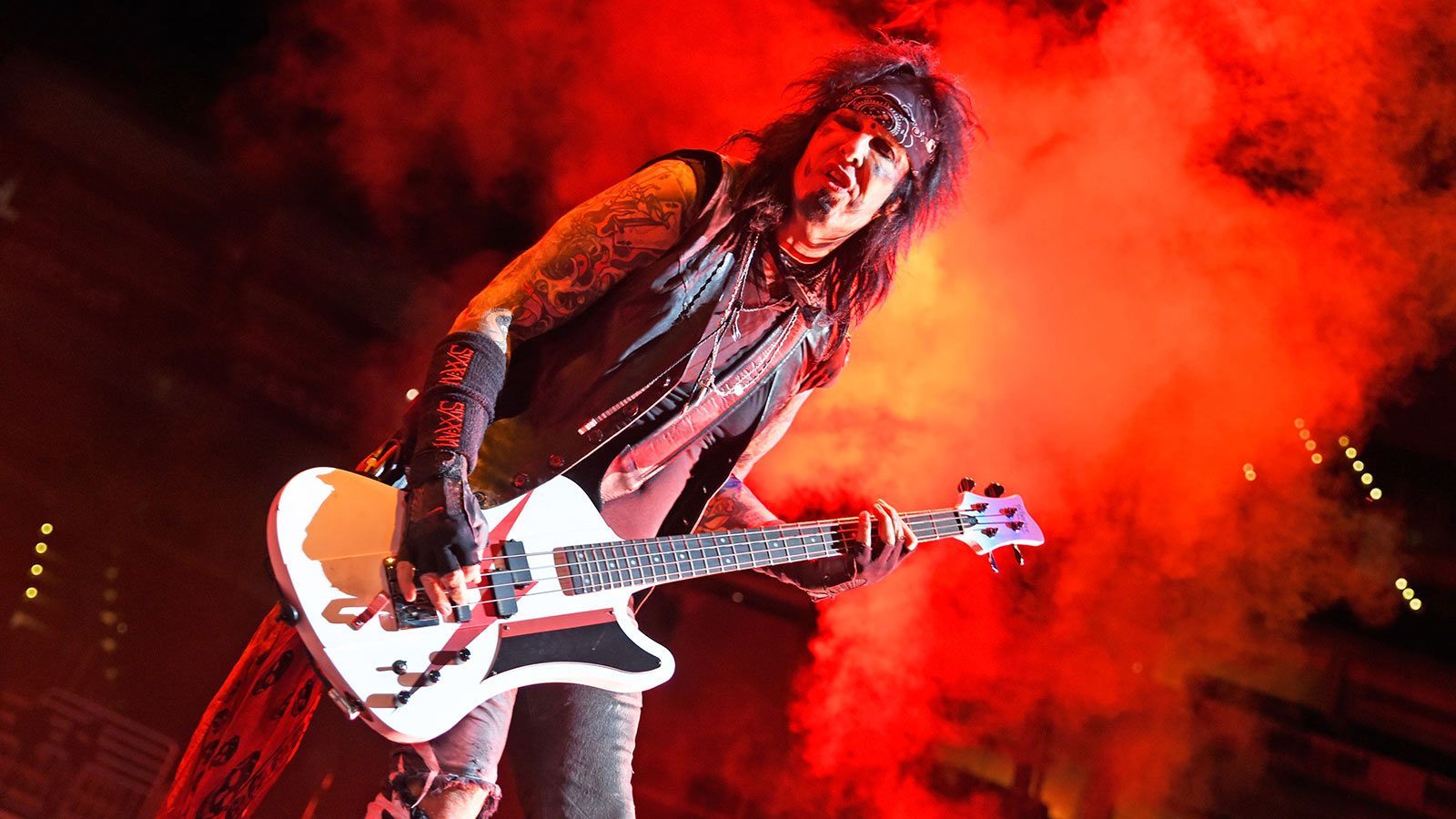 Nikki Sixx Wallpapers - Top Free Nikki Sixx Backgrounds - WallpaperAccess