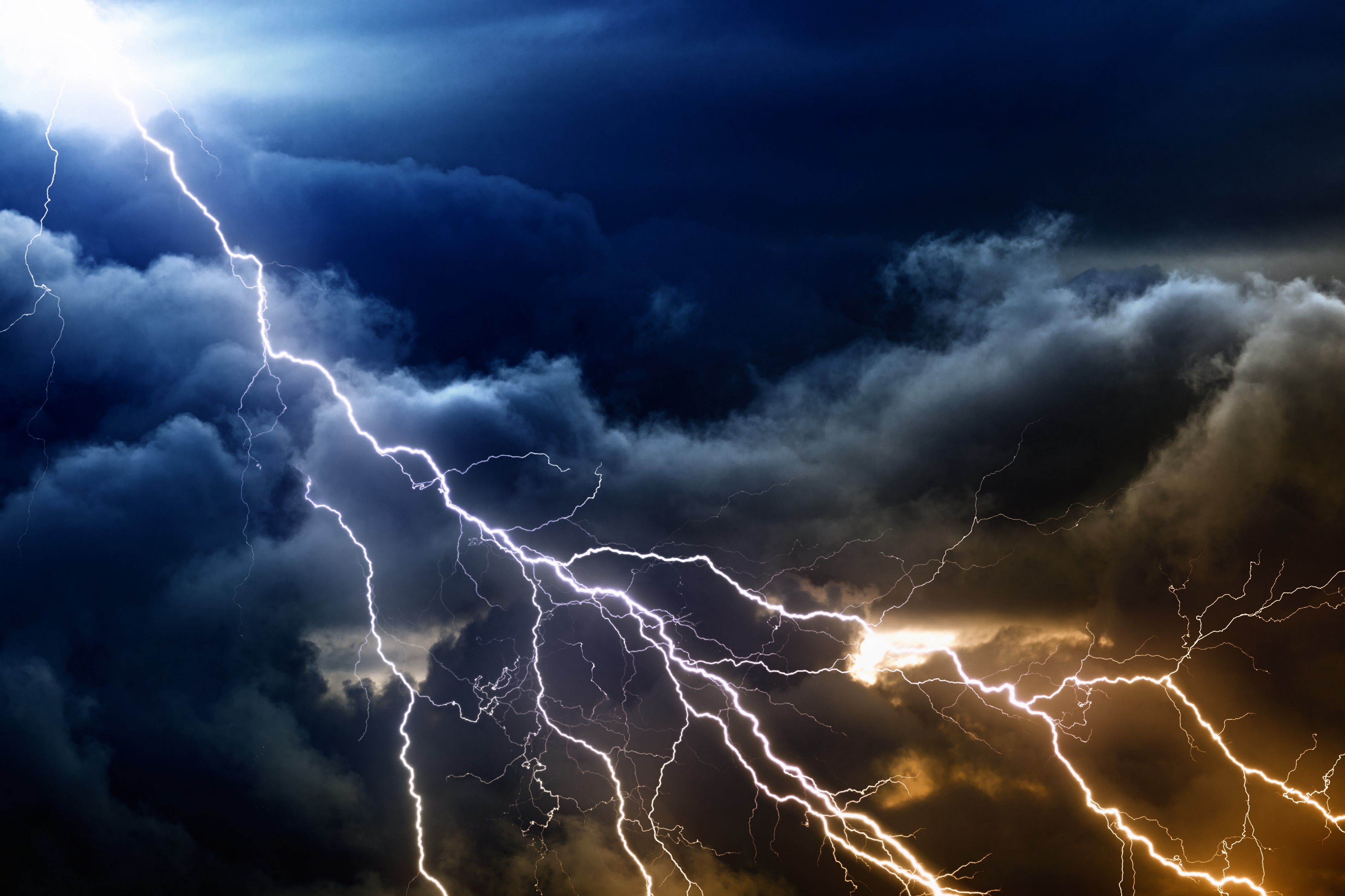 Thunderclouds Wallpapers - Top Free Thunderclouds Backgrounds ...