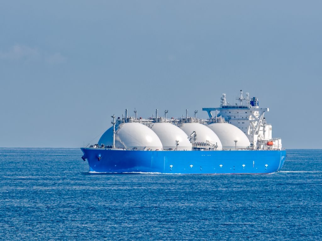 LNG Wallpapers - Top Free LNG Backgrounds - WallpaperAccess