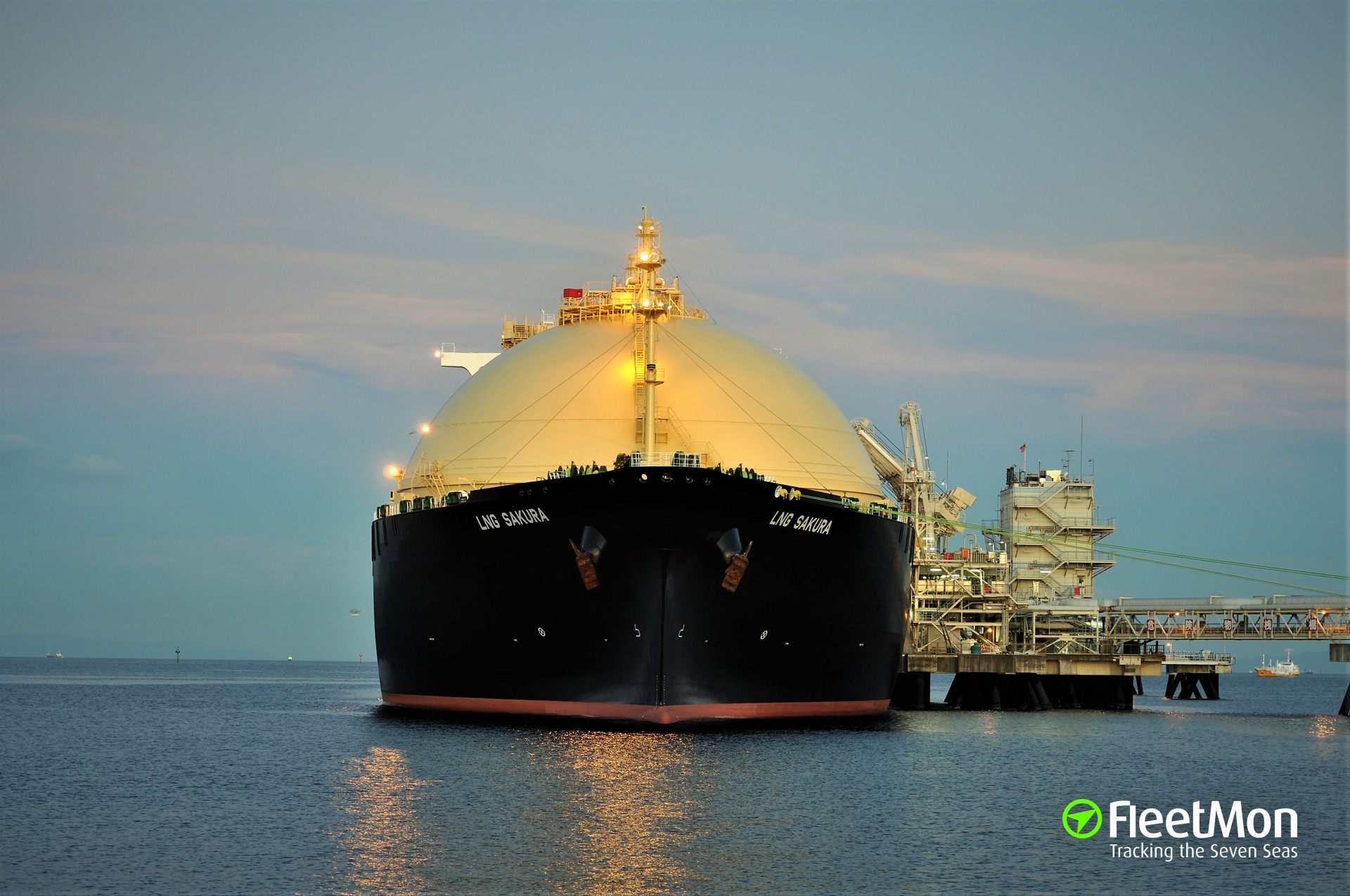 LNG Wallpapers - Top Free LNG Backgrounds - WallpaperAccess