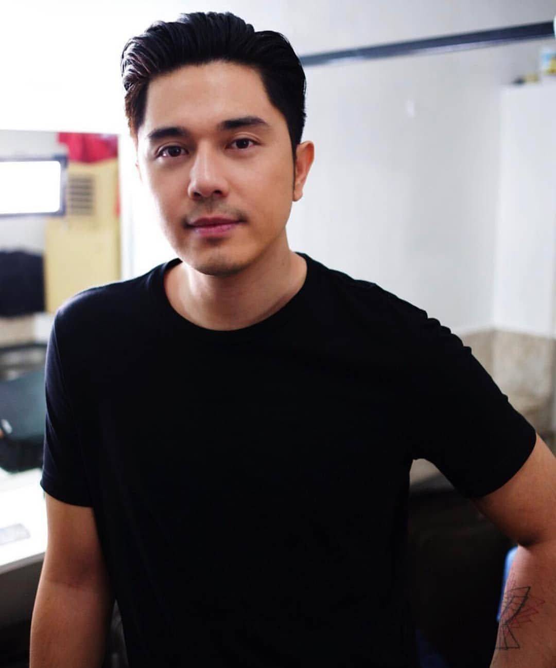 Paulo Avelino Wallpapers - Top Free Paulo Avelino Backgrounds - WallpaperAccess