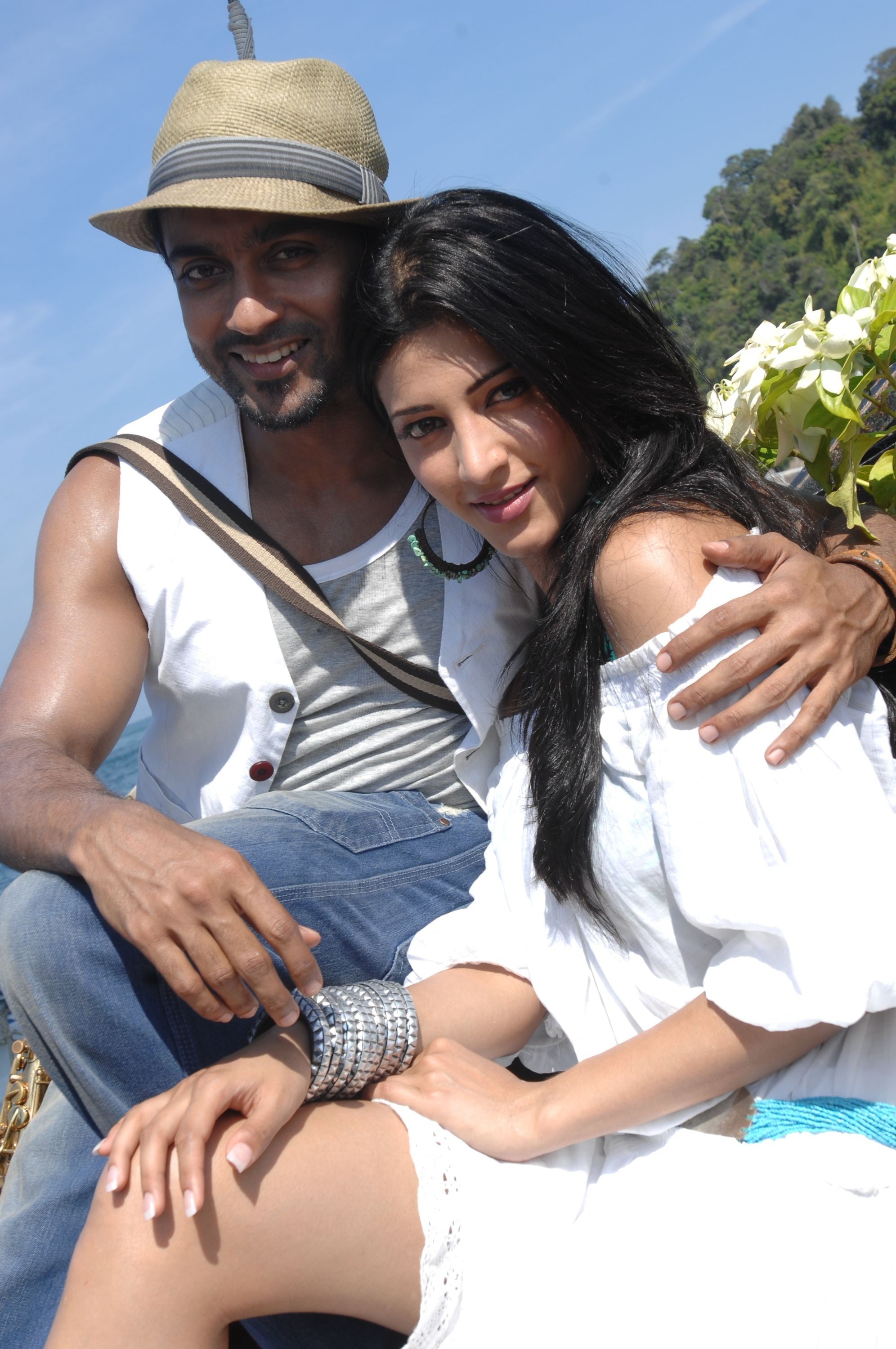 7aum Arivu Wallpapers - Top Free 7aum Arivu Backgrounds - WallpaperAccess