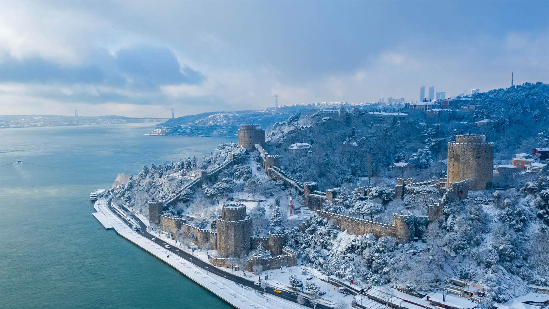 Istanbul Winter Wallpapers - Top Free Istanbul Winter Backgrounds ...