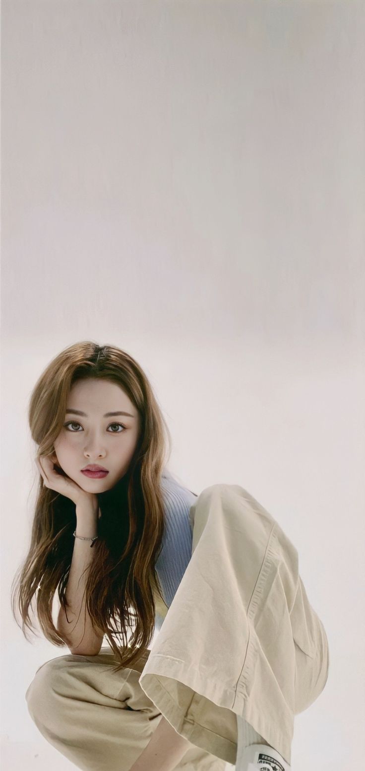 Huh Yun Jin Wallpapers - Top Free Huh Yun Jin Backgrounds - WallpaperAccess