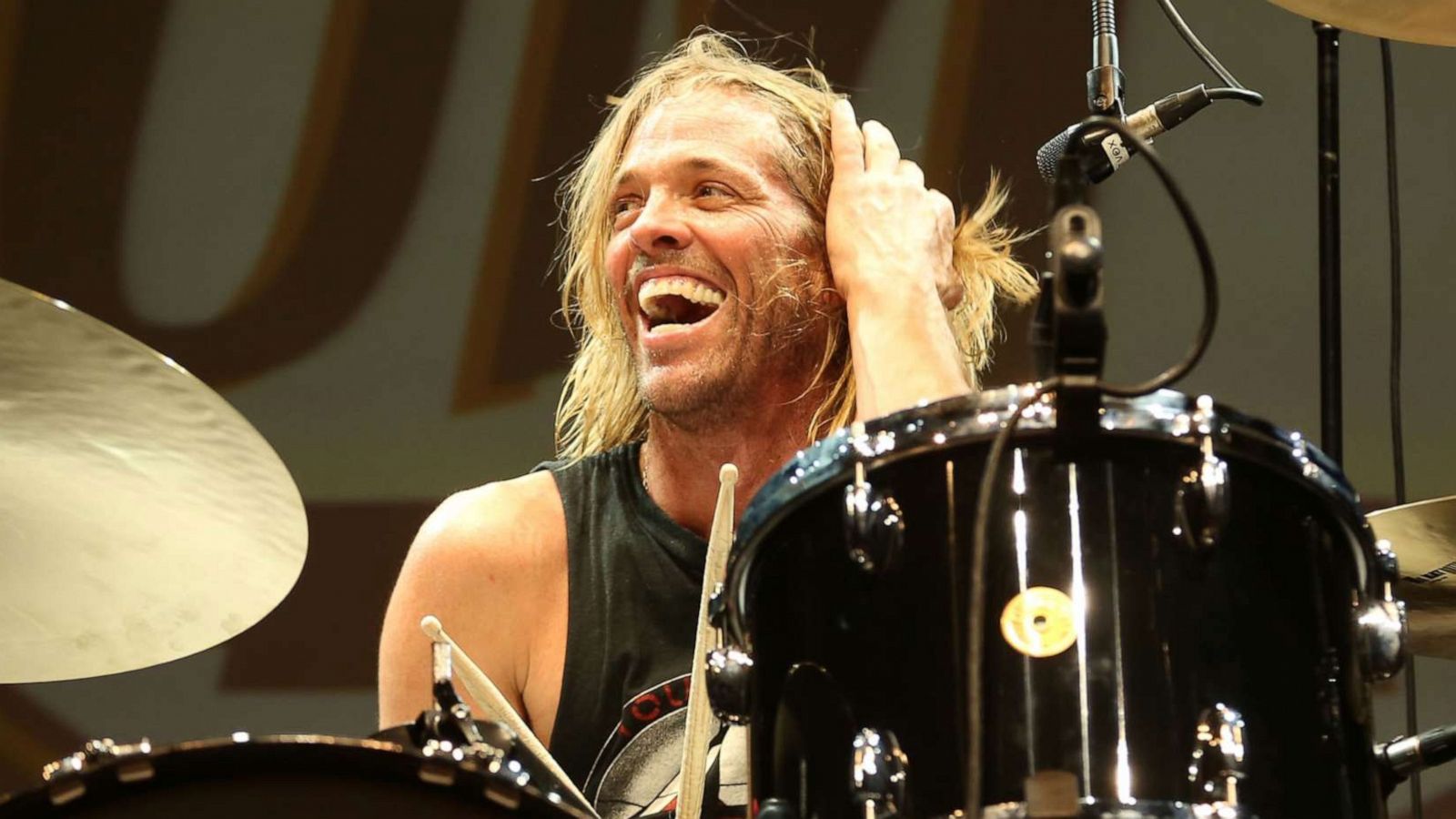 Taylor Hawkins Wallpapers - Top Free Taylor Hawkins Backgrounds ...