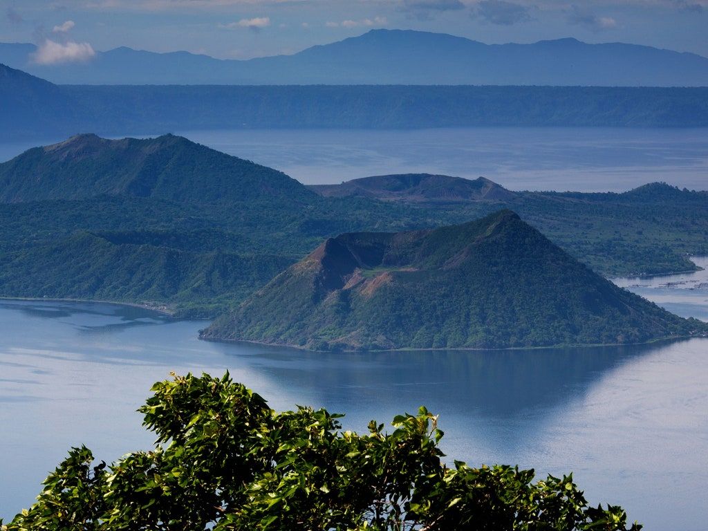 Taal Volcano Wallpapers - Top Free Taal Volcano Backgrounds ...
