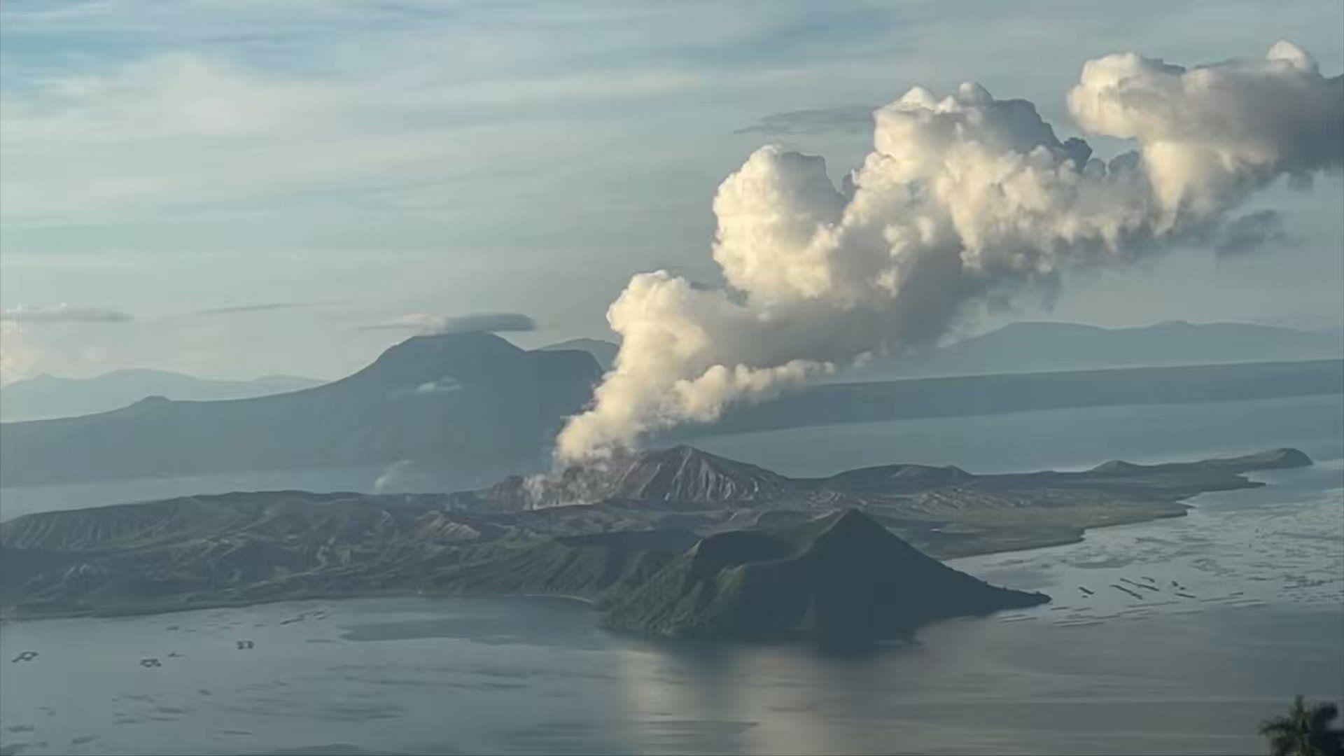 Taal Volcano Wallpapers - Top Free Taal Volcano Backgrounds ...