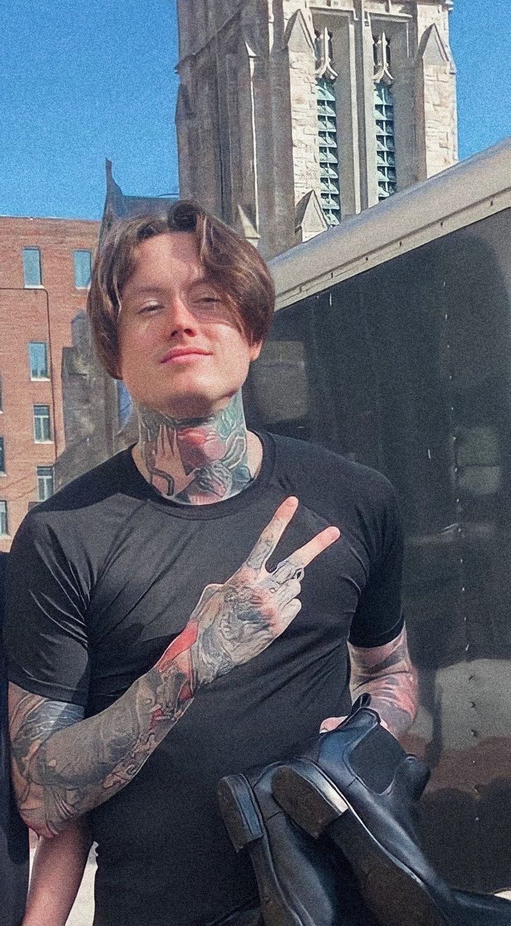 Noah Sebastian Wallpapers - Top Free Noah Sebastian Backgrounds - WallpaperAccess