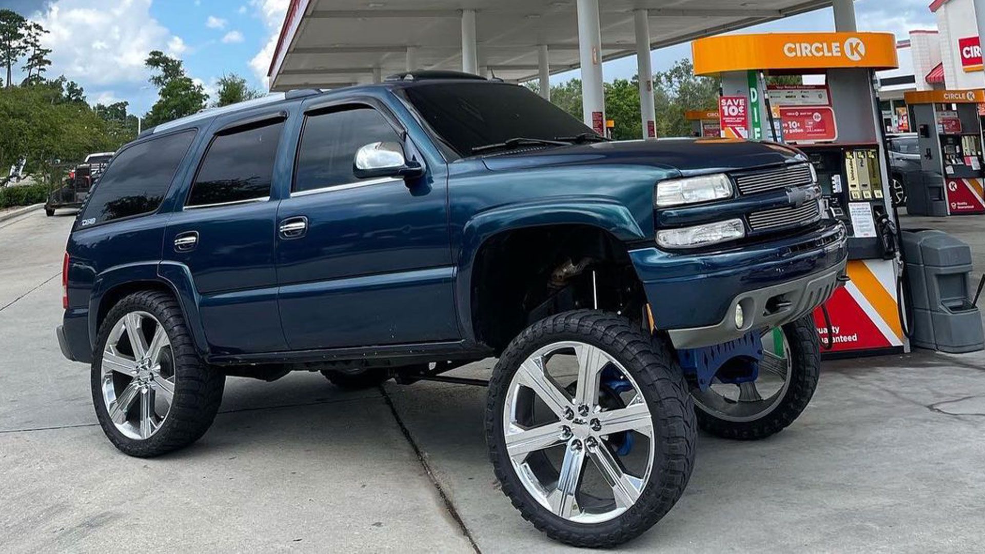 Squatted Truck Wallpapers - Top Free Squatted Truck Backgrounds ...