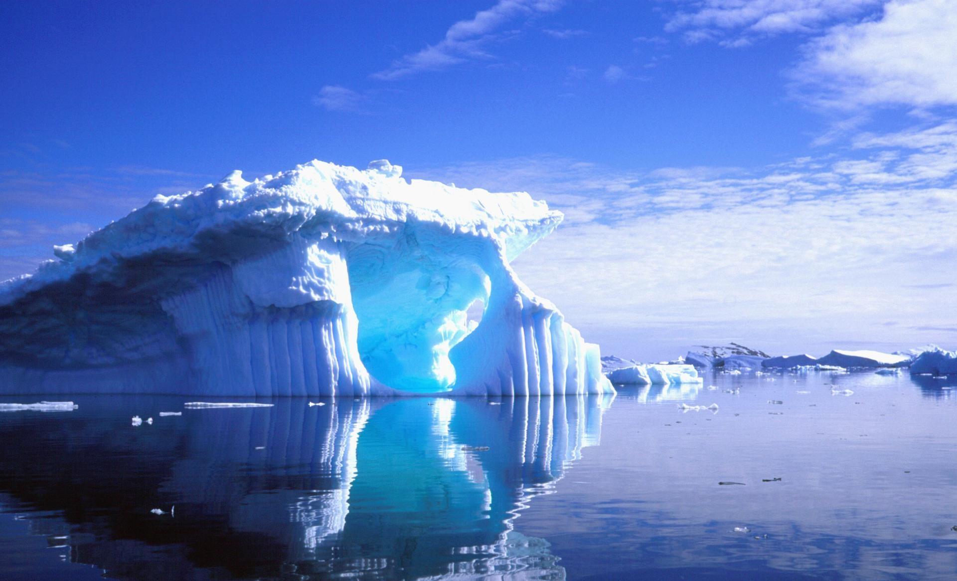 Iceberg Wallpapers - Top Free Iceberg Backgrounds - WallpaperAccess
