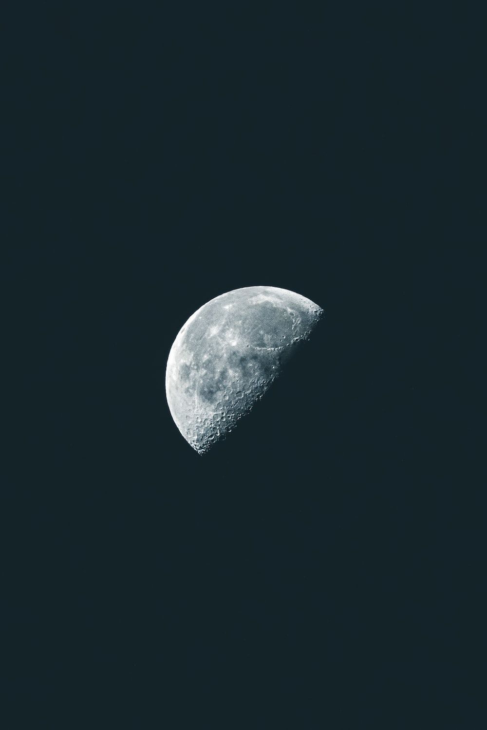 Moon Amoled Wallpapers - Top Free Moon Amoled Backgrounds - WallpaperAccess