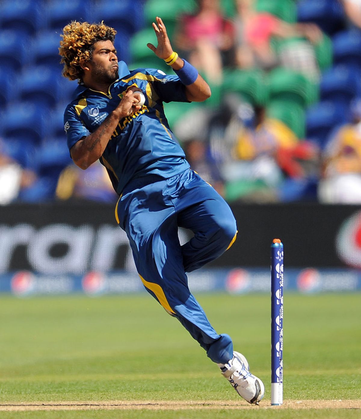 Lasith Malinga Wallpapers - Top Free Lasith Malinga Backgrounds - WallpaperAccess