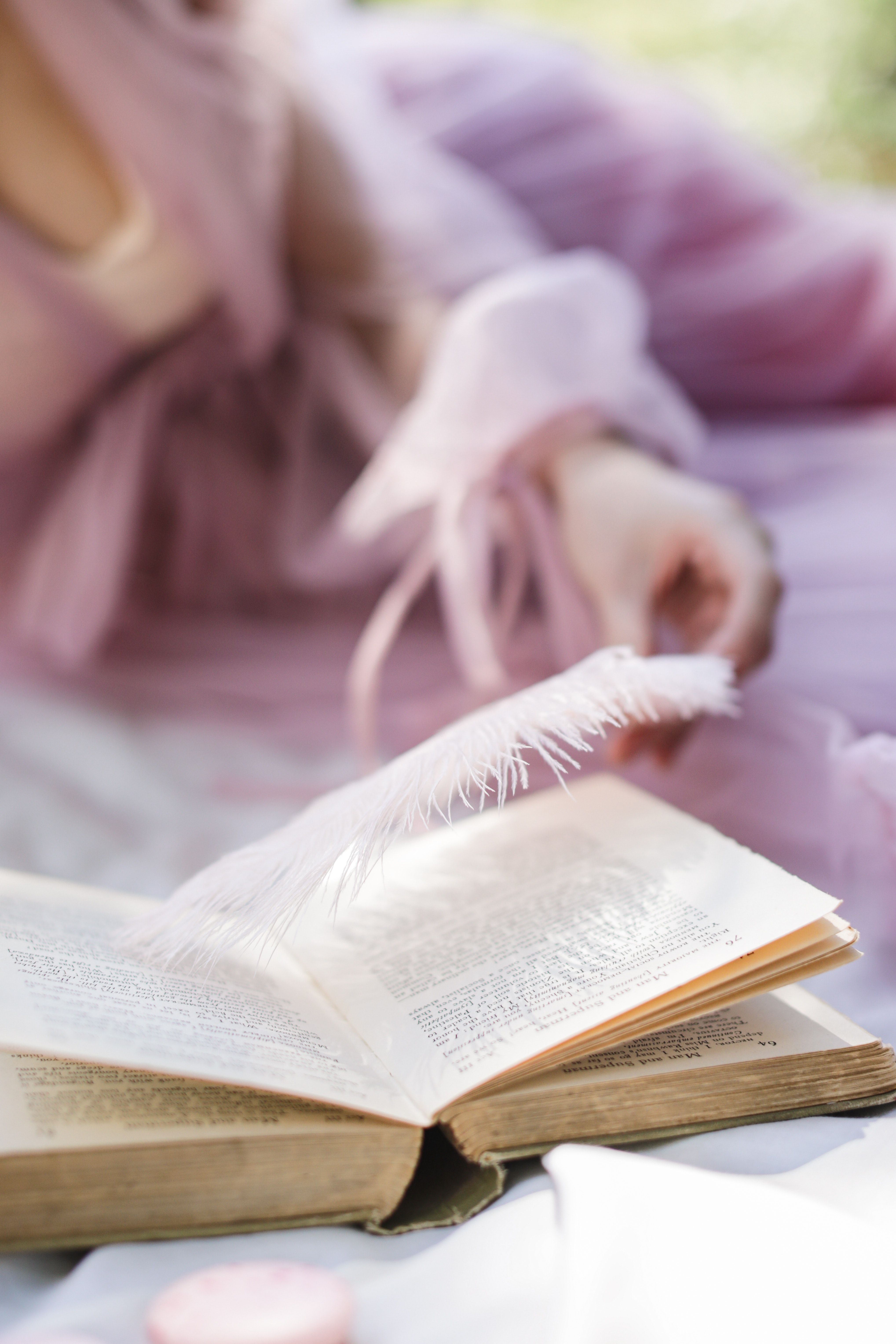 Reading Aesthetic Wallpapers - Top Free Reading Aesthetic Backgrounds ...