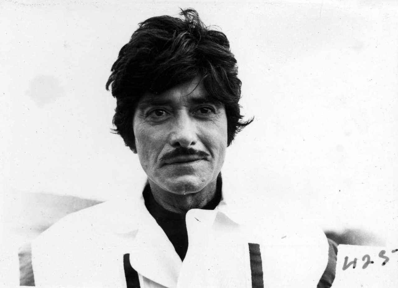 Raaj Kumar Wallpapers - Top Free Raaj Kumar Backgrounds - WallpaperAccess