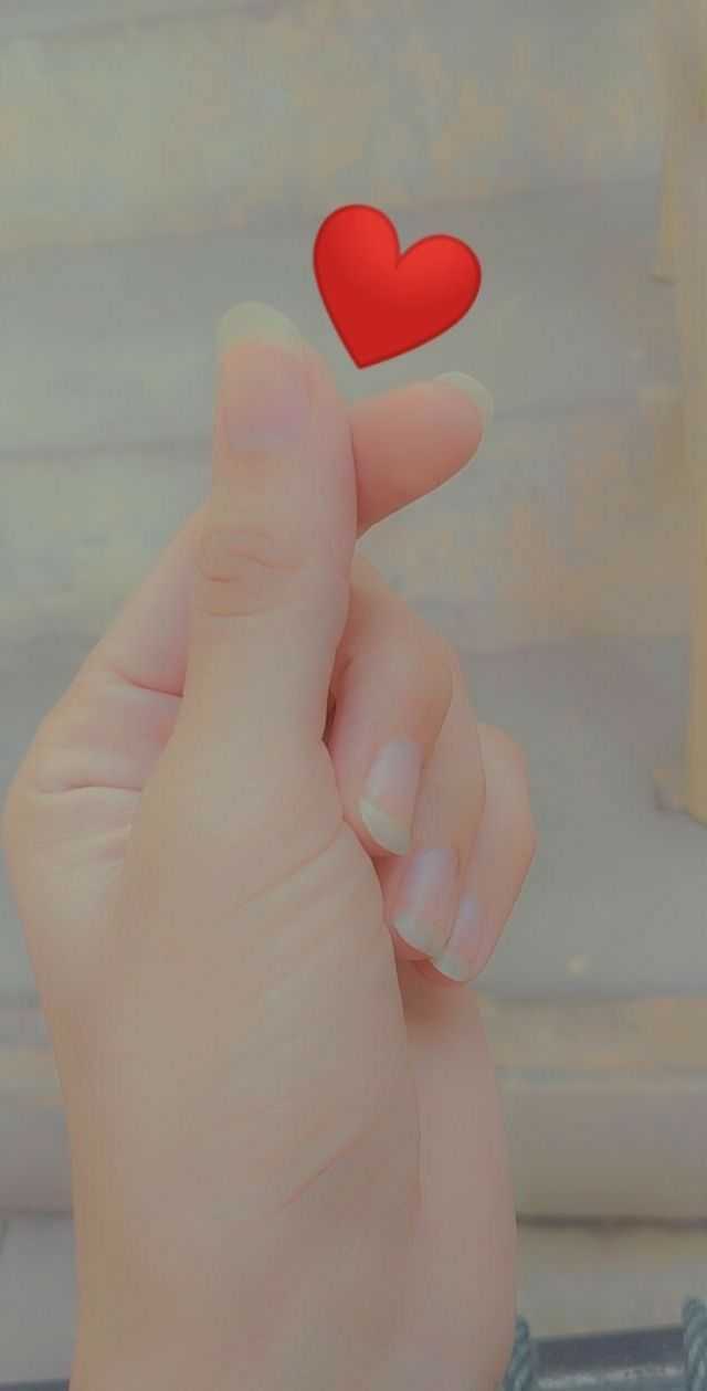 Girl Hand Wallpapers - Top Free Girl Hand Backgrounds - WallpaperAccess