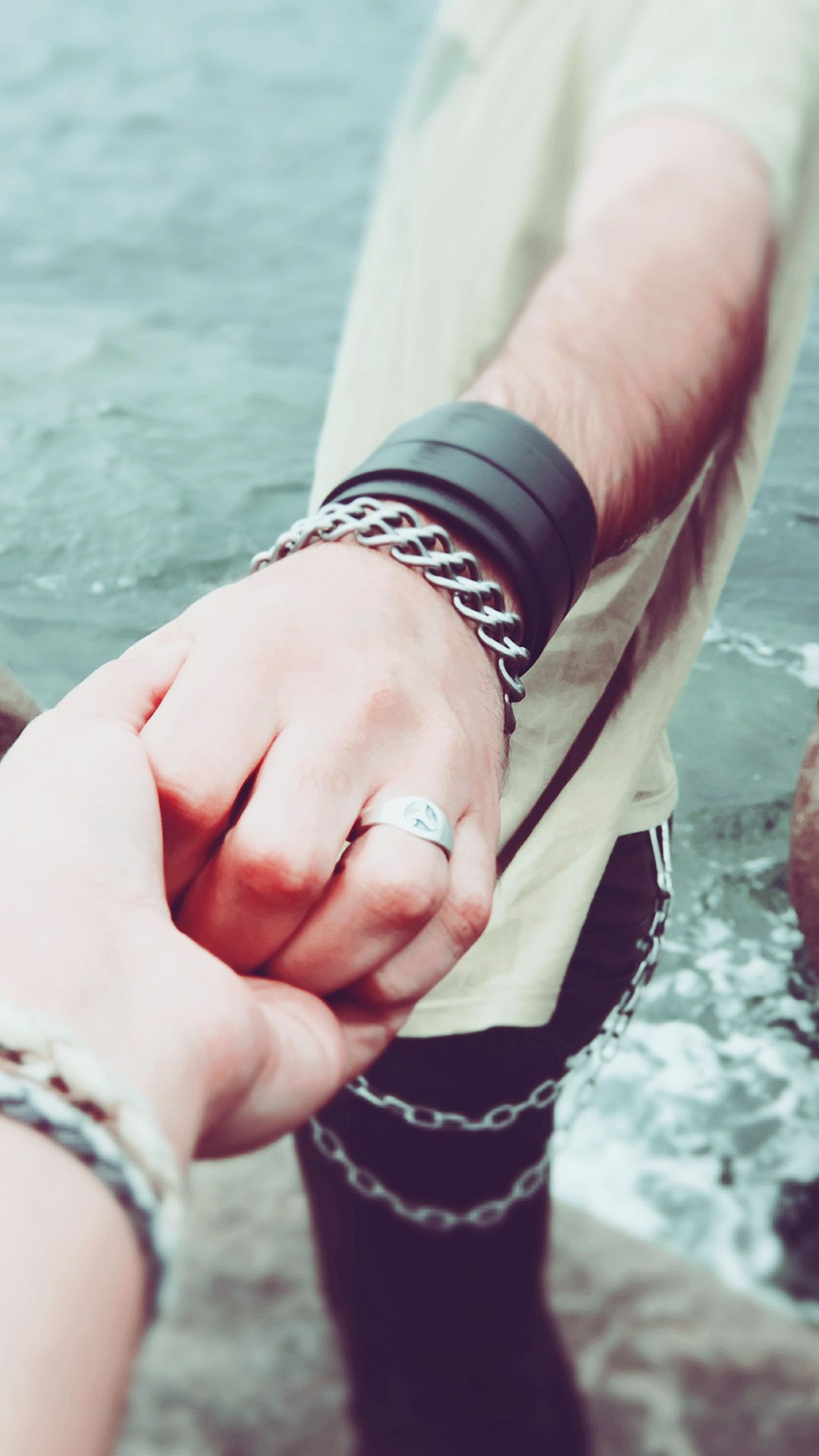 Girl Hand Wallpapers - Top Free Girl Hand Backgrounds - WallpaperAccess