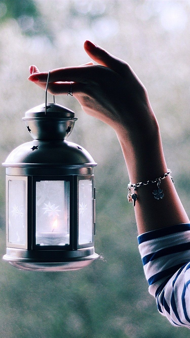 Girl Hand Wallpapers - Top Free Girl Hand Backgrounds - WallpaperAccess