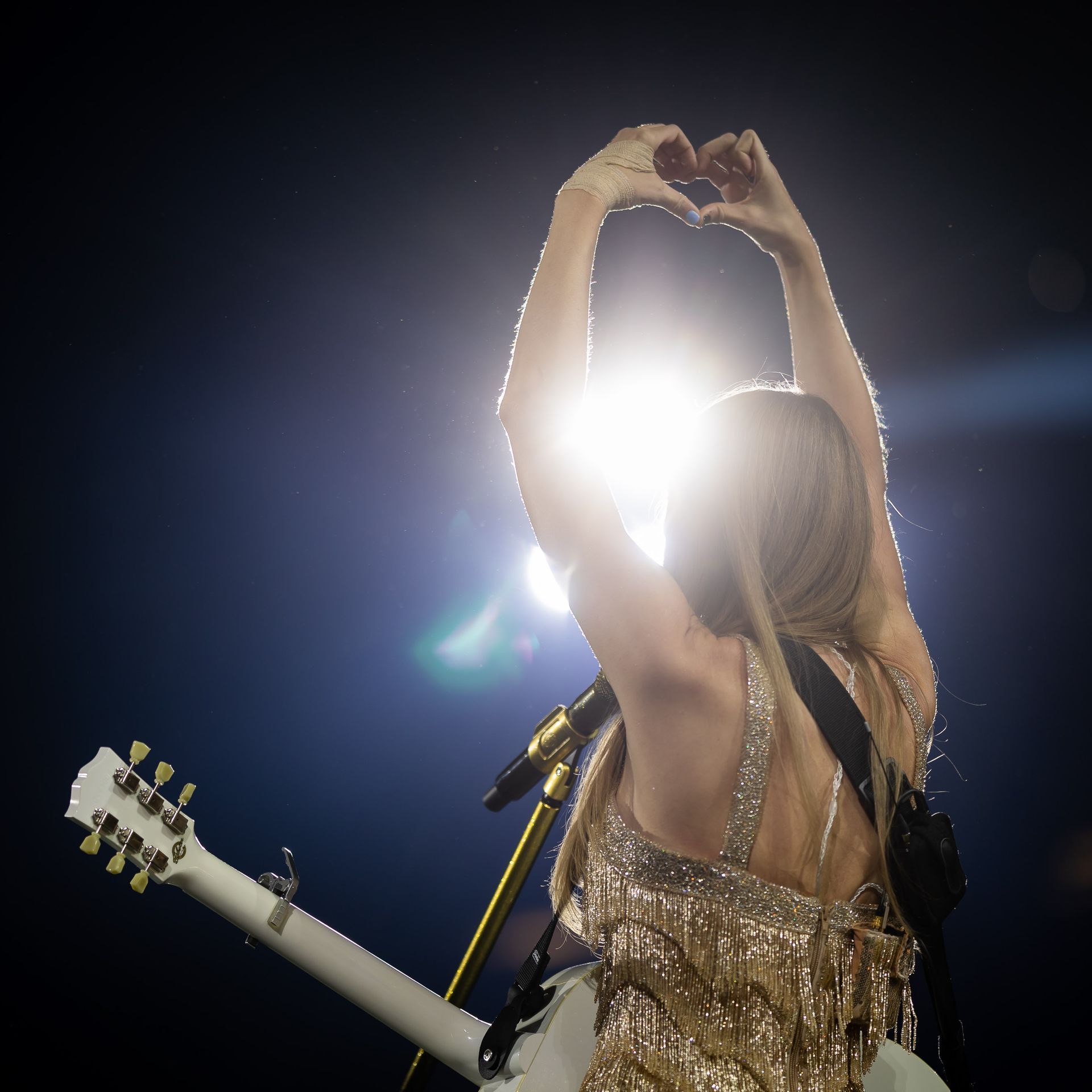 Taylor Swift Guitar Wallpapers - Top Free Taylor Swift Guitar ...