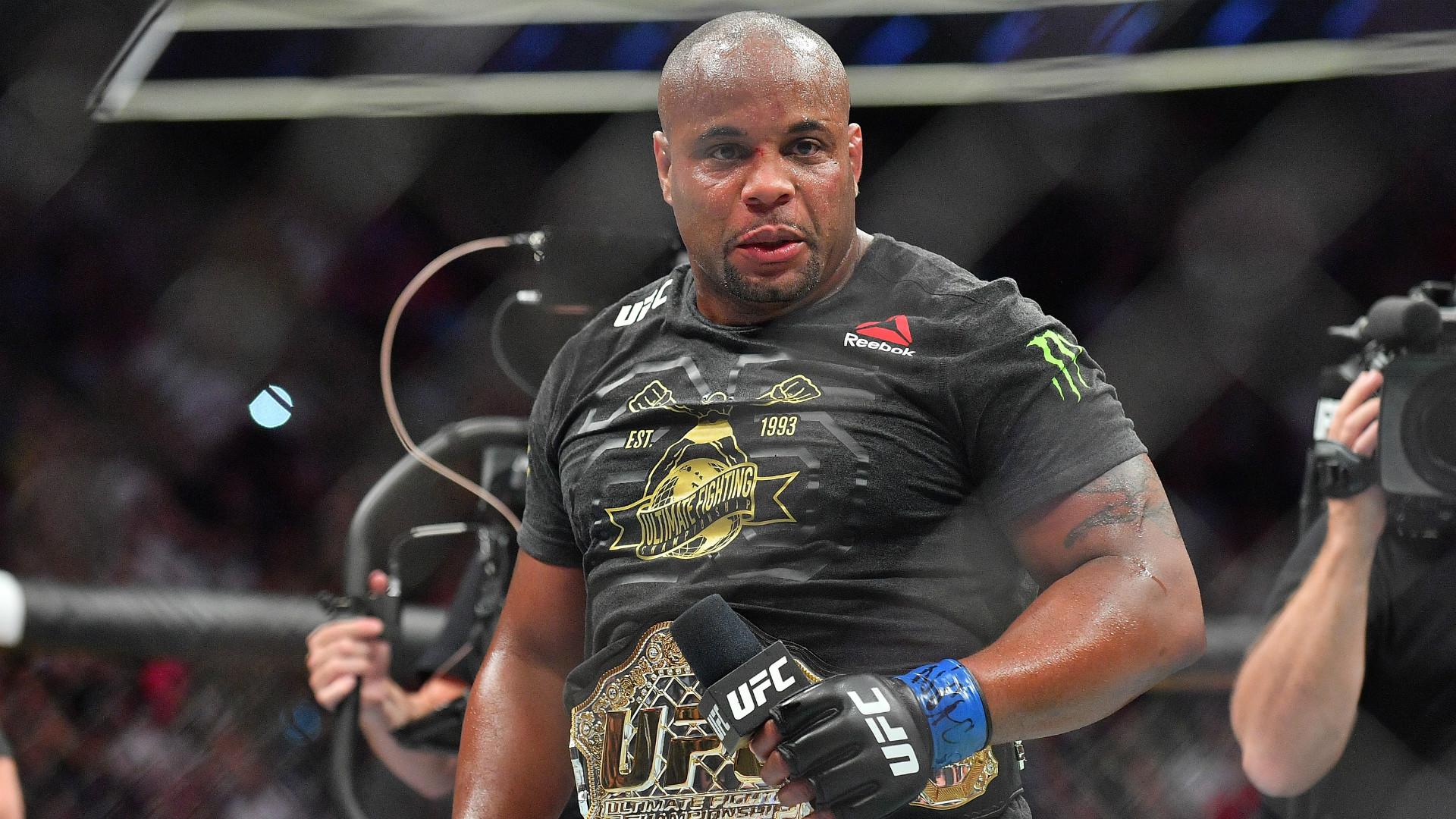 Daniel Cormier Wallpapers - Top Free Daniel Cormier Backgrounds - WallpaperAccess