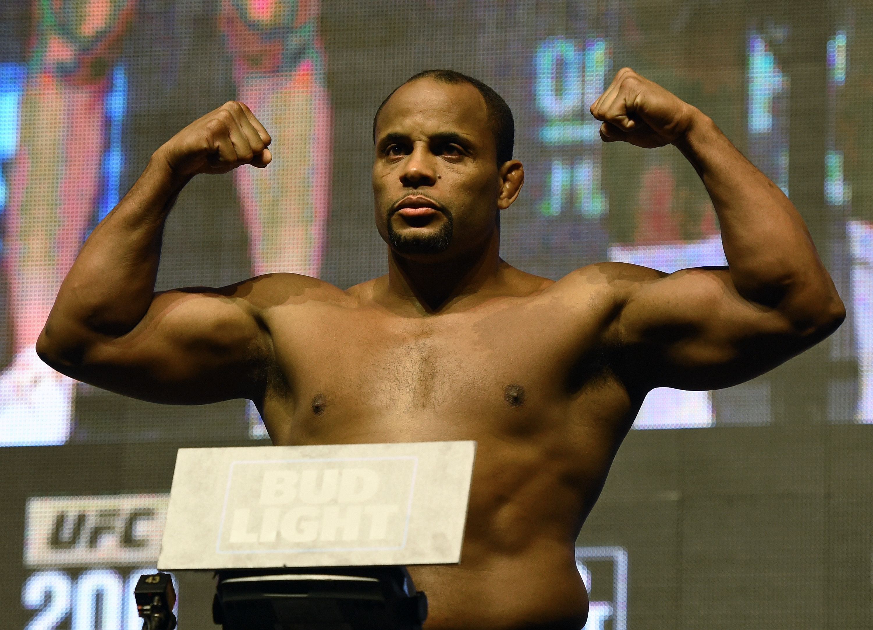 Daniel Cormier Wallpapers - Top Free Daniel Cormier Backgrounds - WallpaperAccess