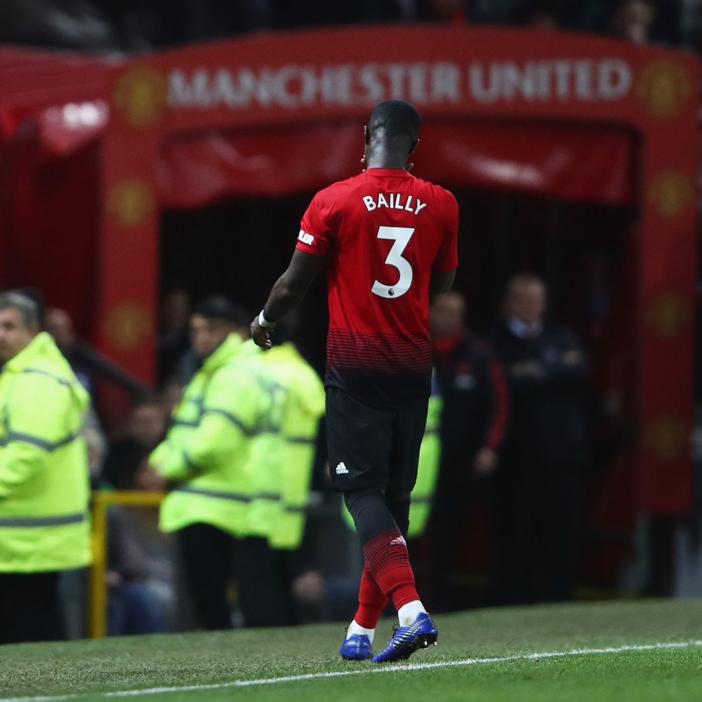 Eric Bailly Wallpapers - Top Free Eric Bailly Backgrounds - WallpaperAccess