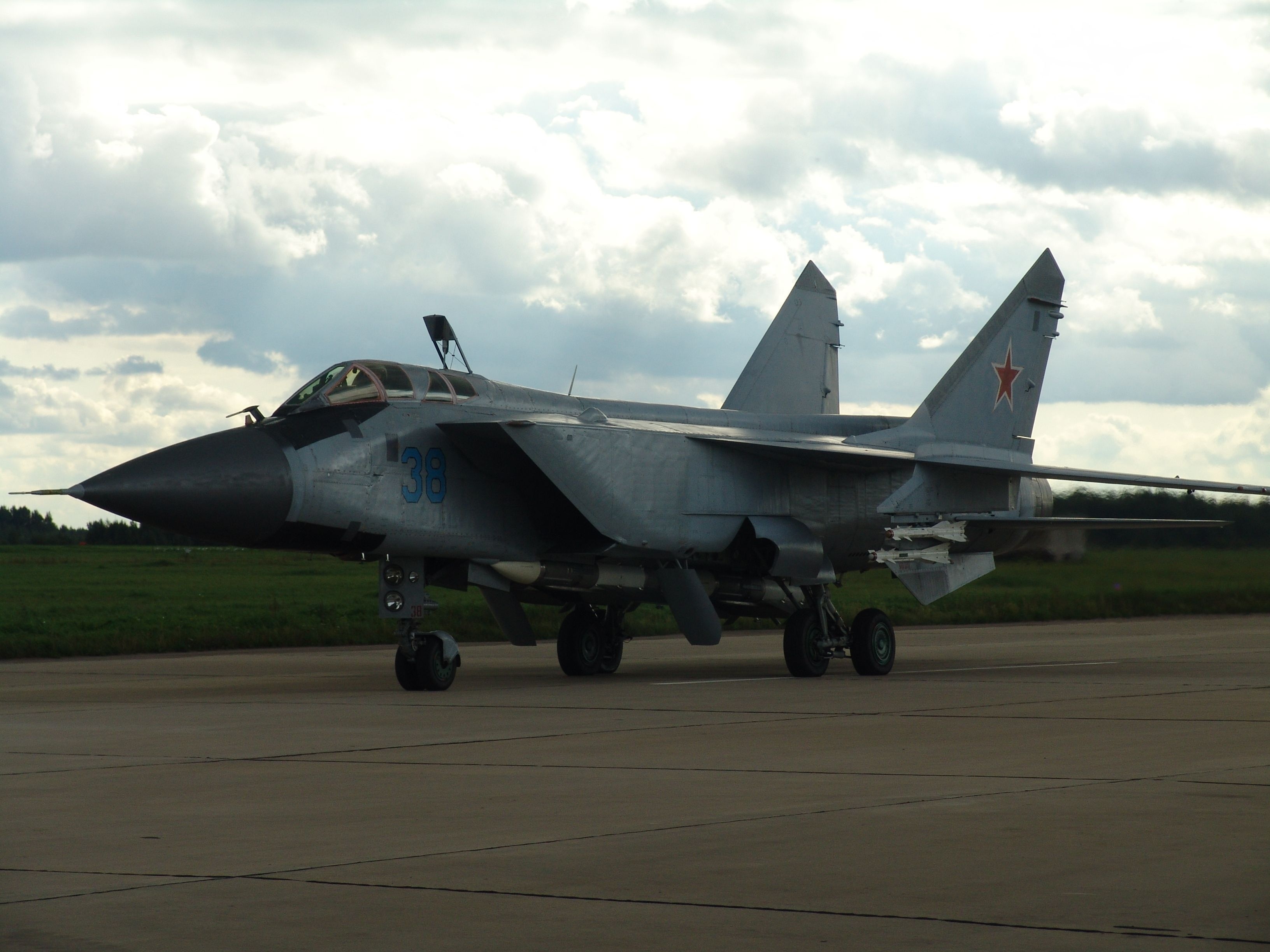 Mikoyan MiG-31 Wallpapers - Top Free Mikoyan MiG-31 Backgrounds ...