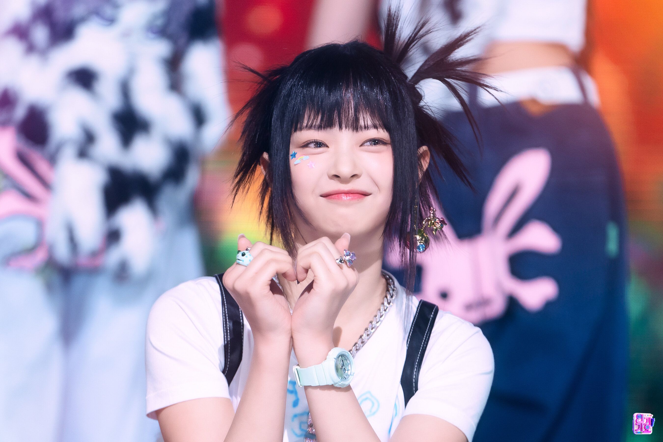 Hanni Newjeans Wallpapers - Top Free Hanni Newjeans Backgrounds ...