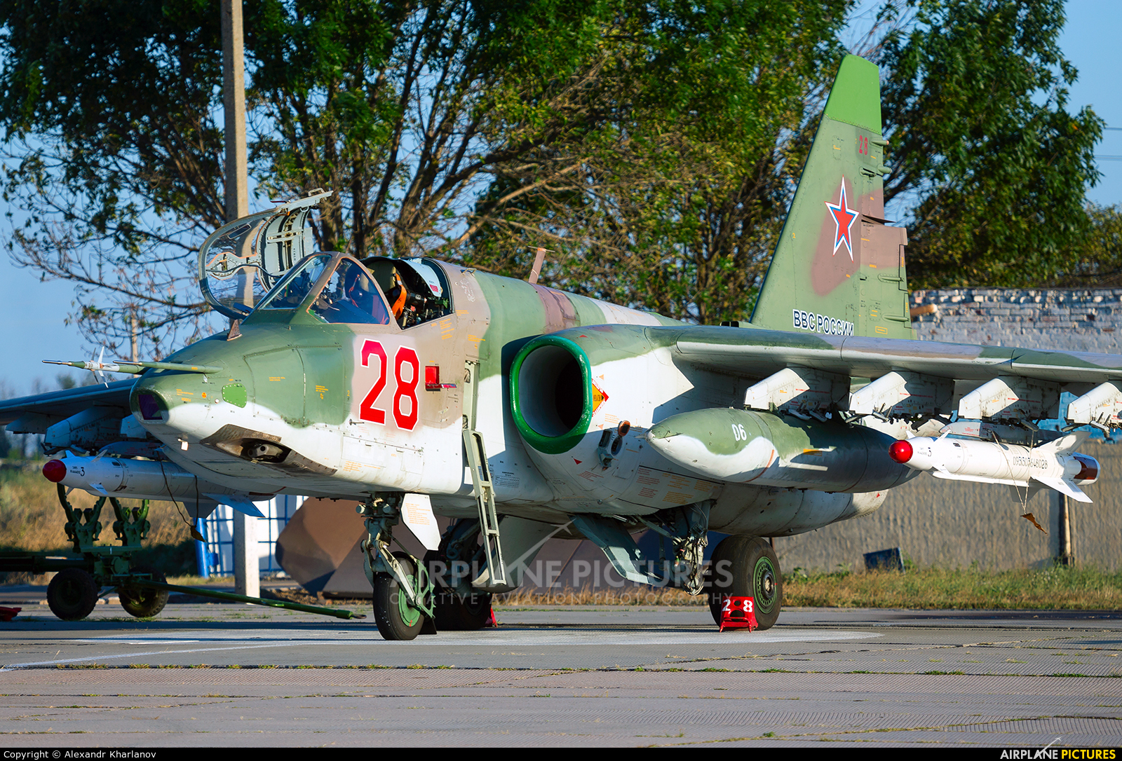 Sukhoi Su-25 Wallpapers - Top Free Sukhoi Su-25 Backgrounds ...