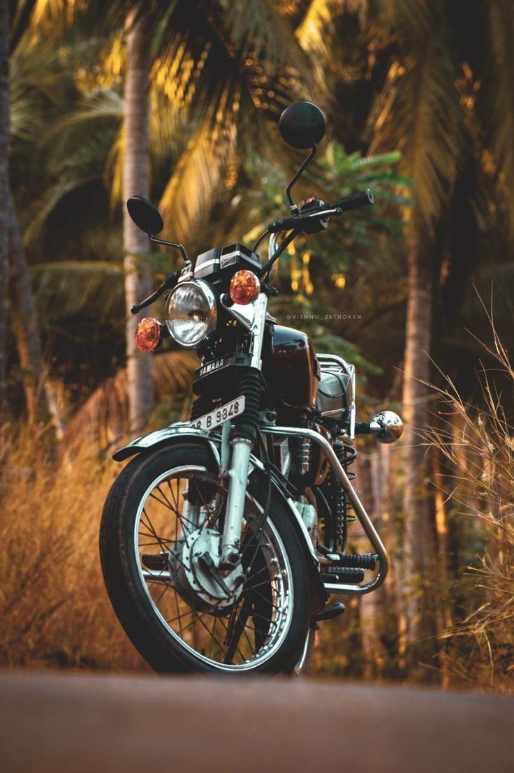 Rx 100 Bike Wallpapers - Top Free Rx 100 Bike Backgrounds - WallpaperAccess
