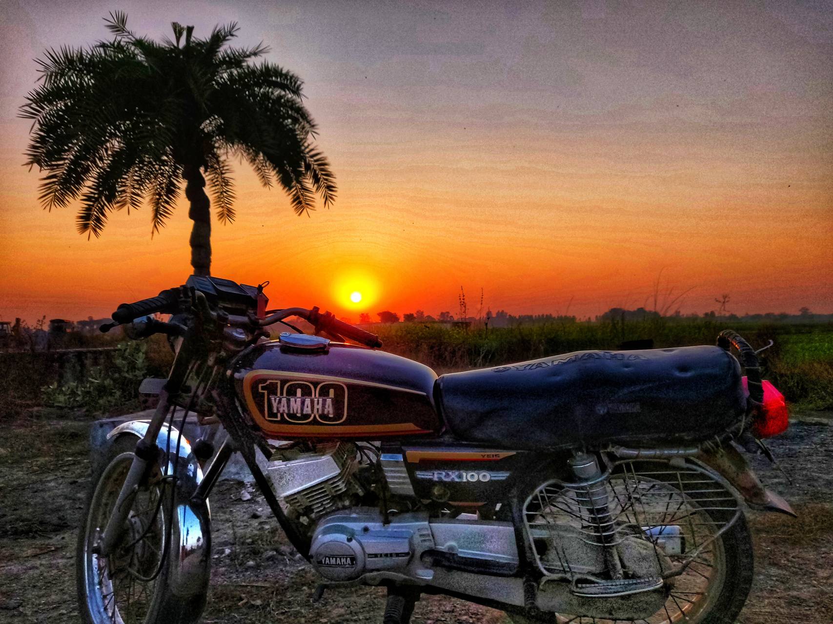 Rx 100 Bike Wallpapers - Top Free Rx 100 Bike Backgrounds - WallpaperAccess