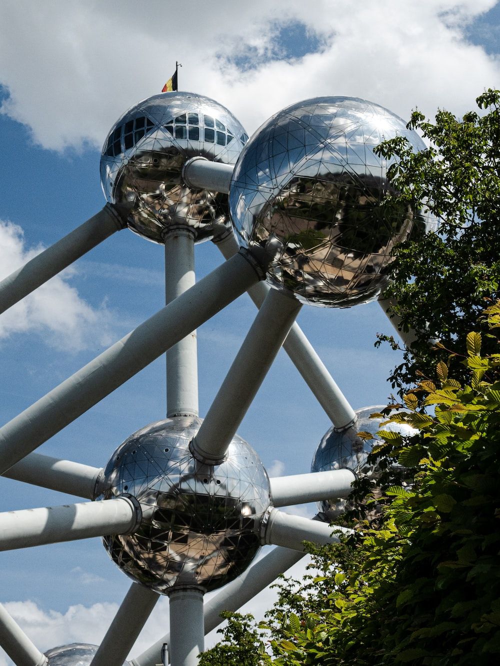 Atomium Wallpapers - Top Free Atomium Backgrounds - WallpaperAccess