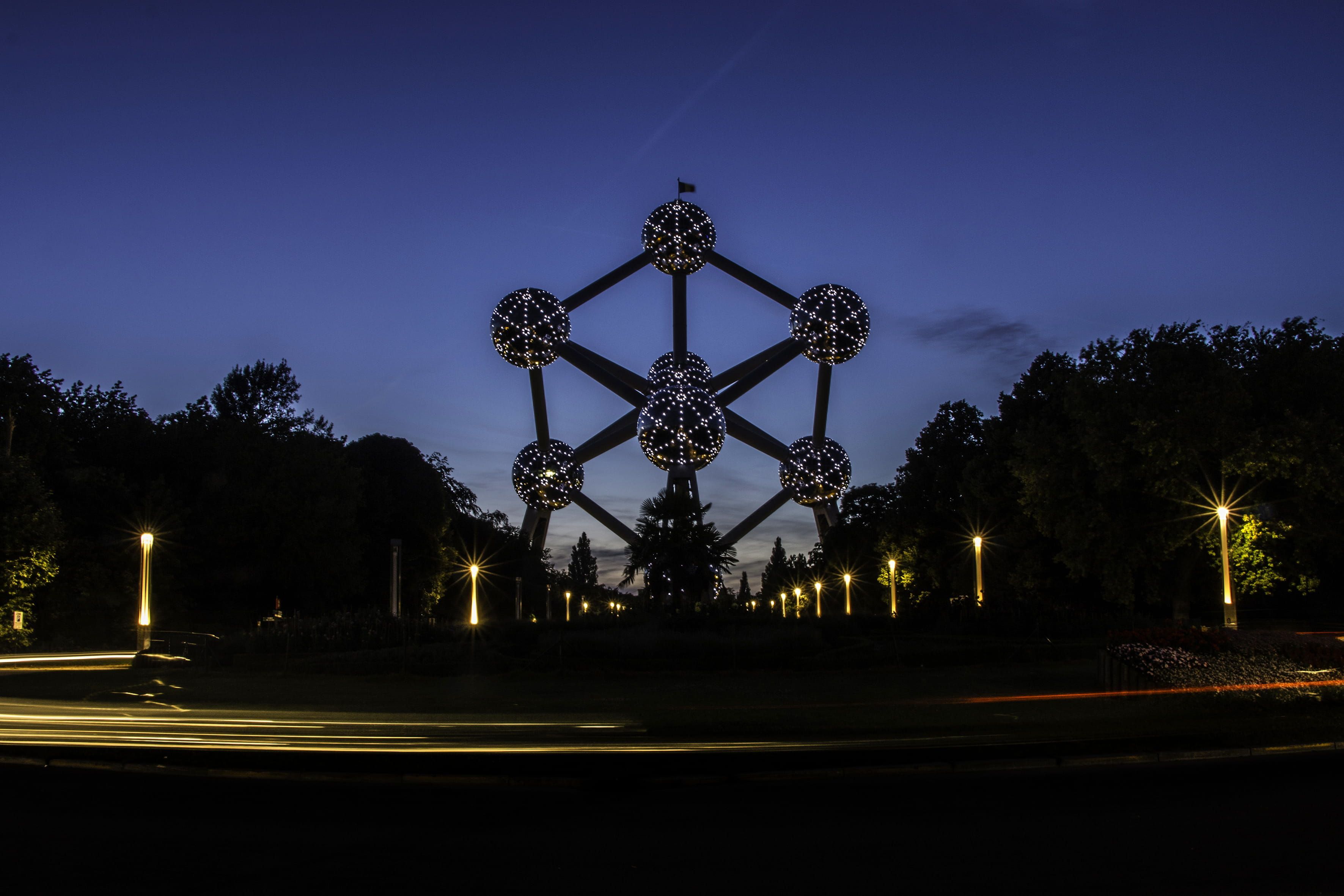 Atomium Wallpapers - Top Free Atomium Backgrounds - WallpaperAccess