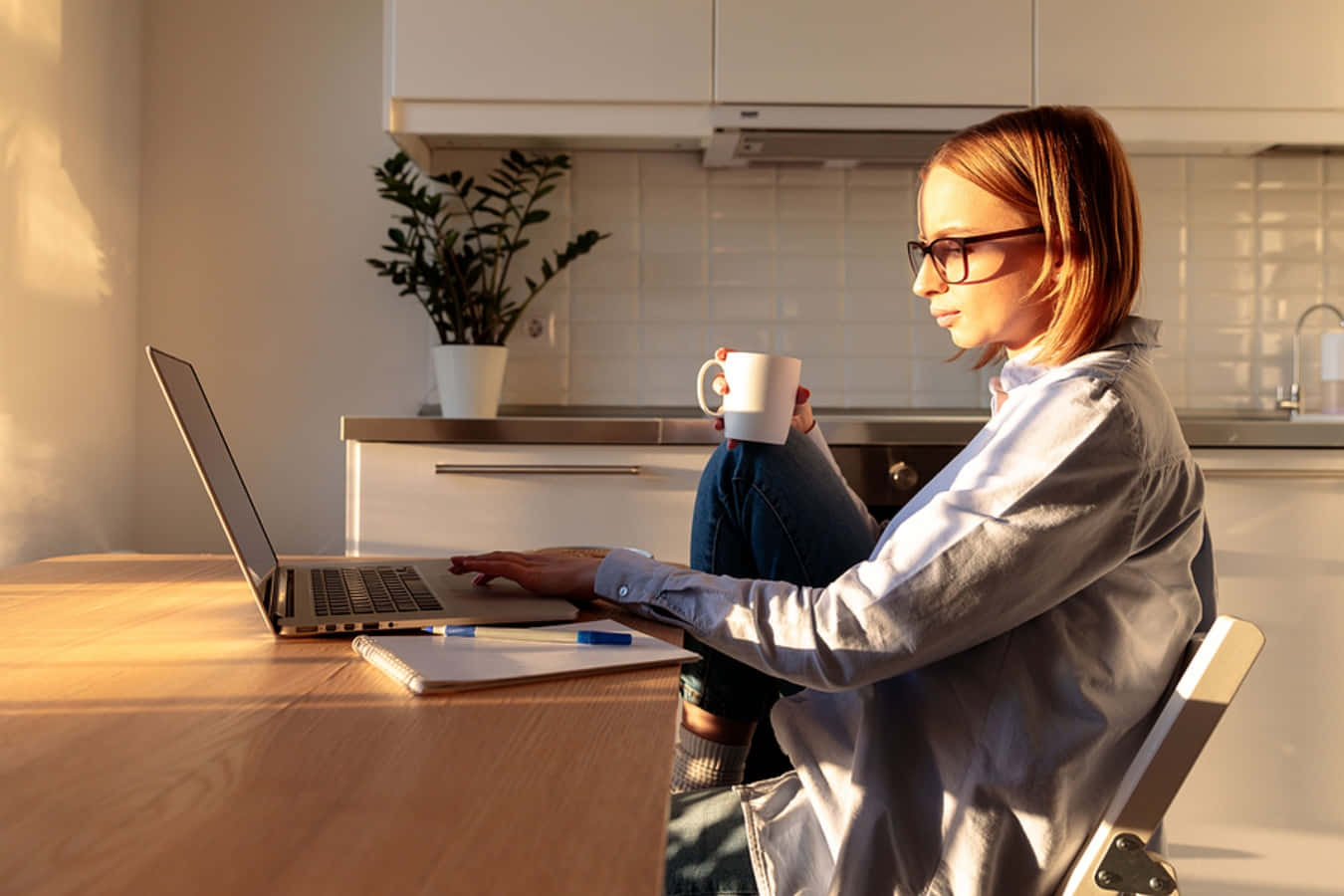 Office Worker Wallpapers - Top Free Office Worker Backgrounds ...