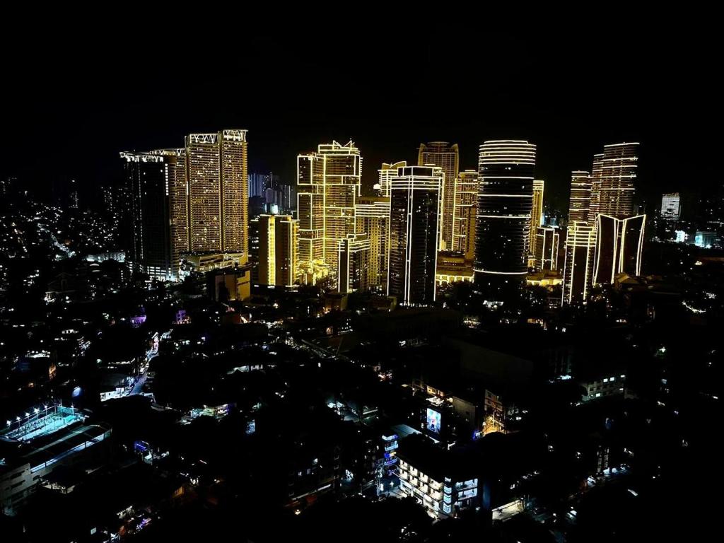 Makati Wallpapers - Top Free Makati Backgrounds - WallpaperAccess
