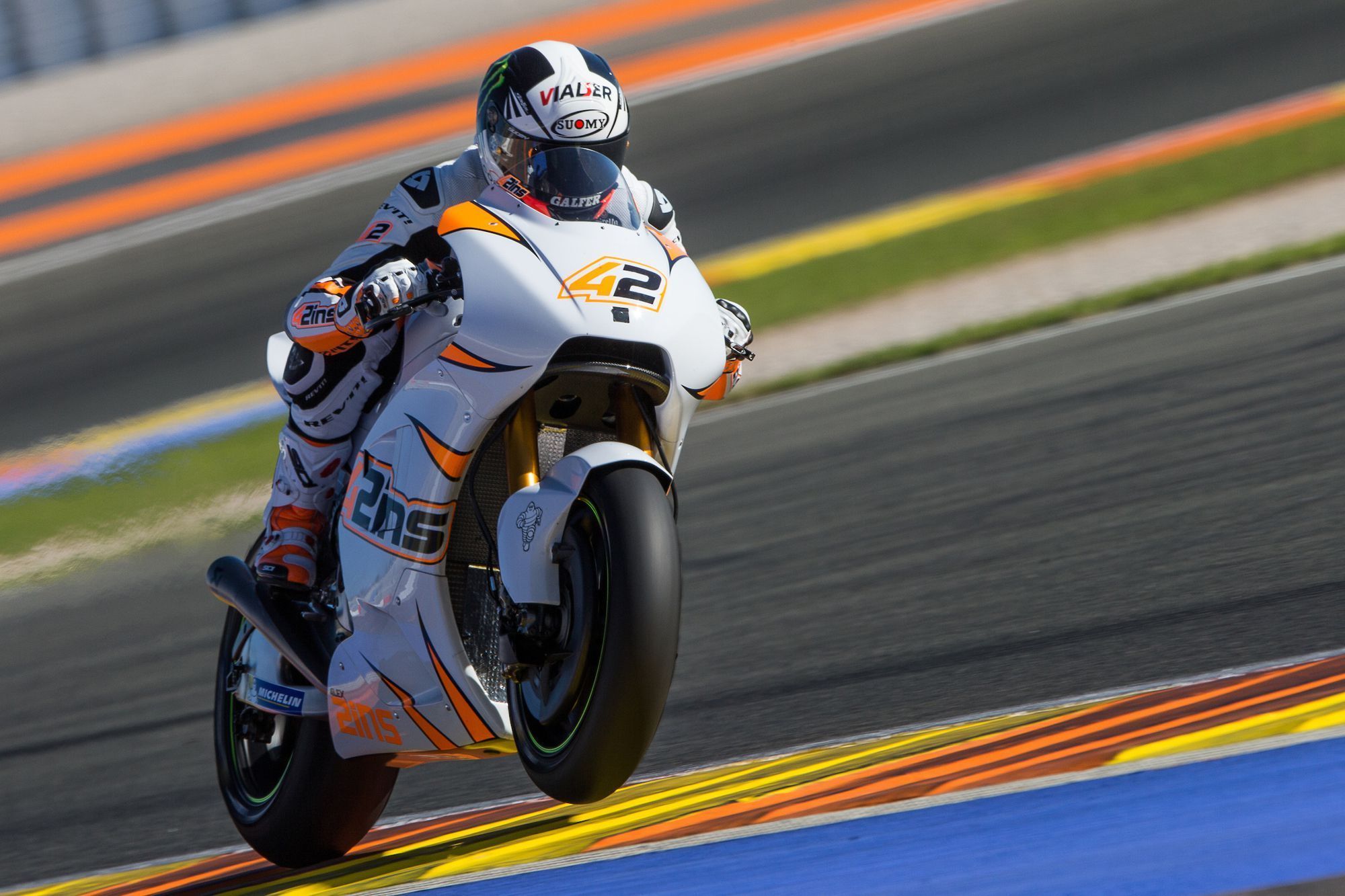 Alex Rins Wallpapers - Top Free Alex Rins Backgrounds - WallpaperAccess