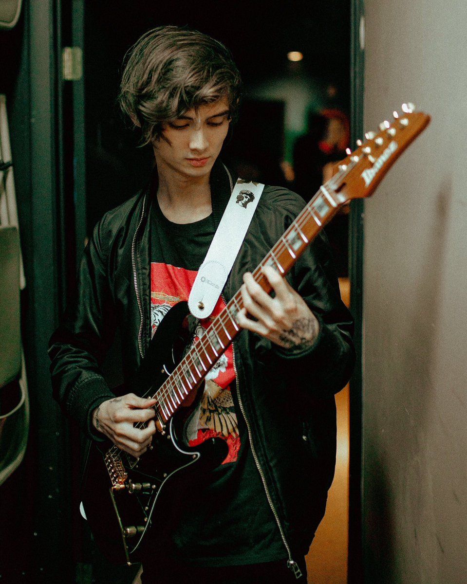 Tim Henson Wallpapers - Top Free Tim Henson Backgrounds - WallpaperAccess