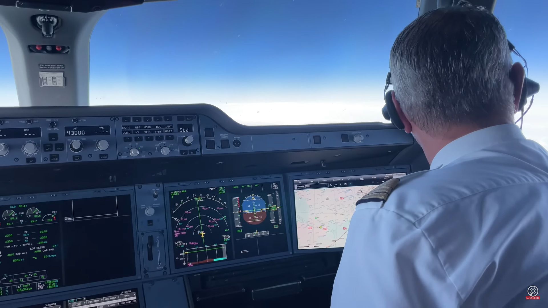 Flight Deck Wallpapers - Top Free Flight Deck Backgrounds - WallpaperAccess