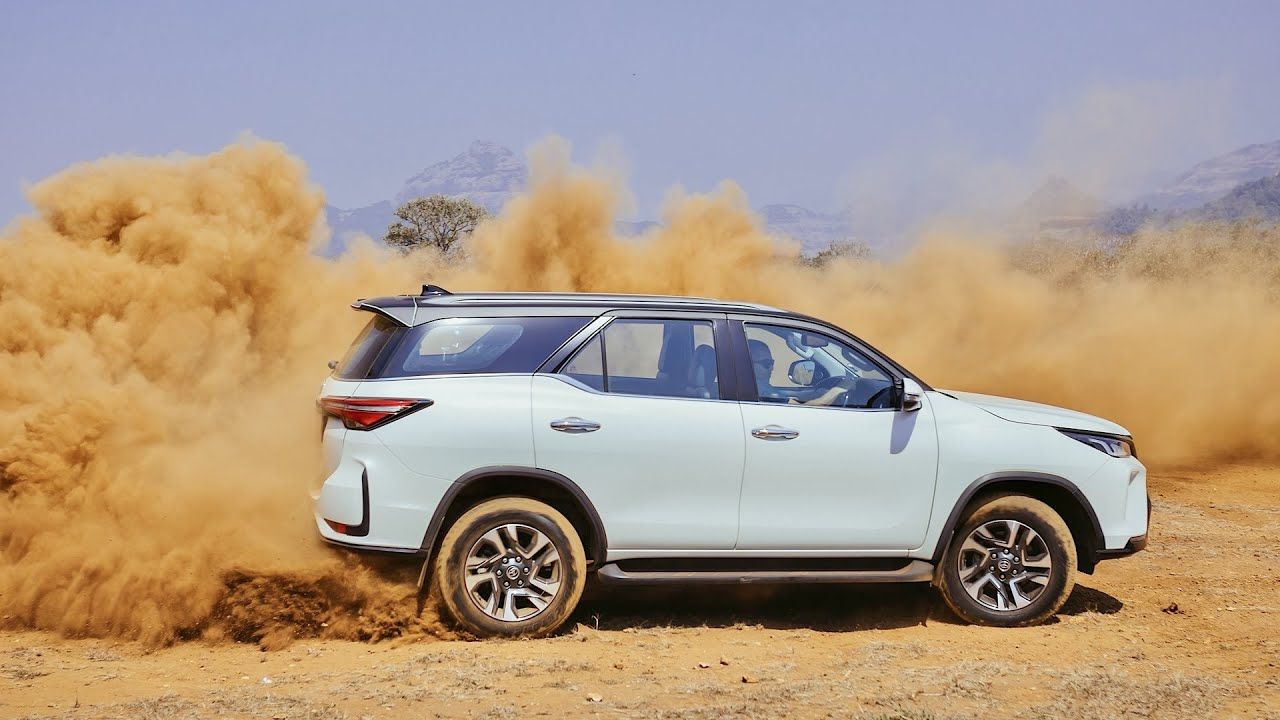 White Fortuner Wallpapers - Top Free White Fortuner Backgrounds ...