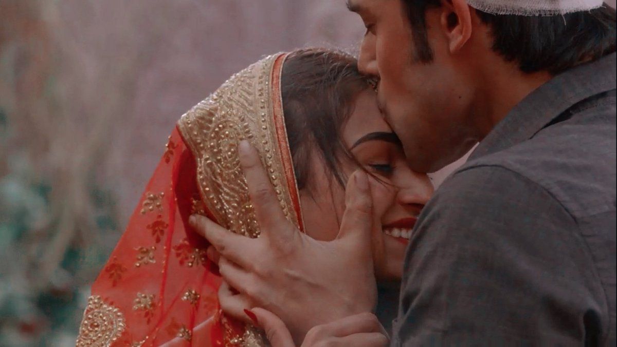 Forehead Kiss Wallpapers - Top Free Forehead Kiss Backgrounds - WallpaperAccess