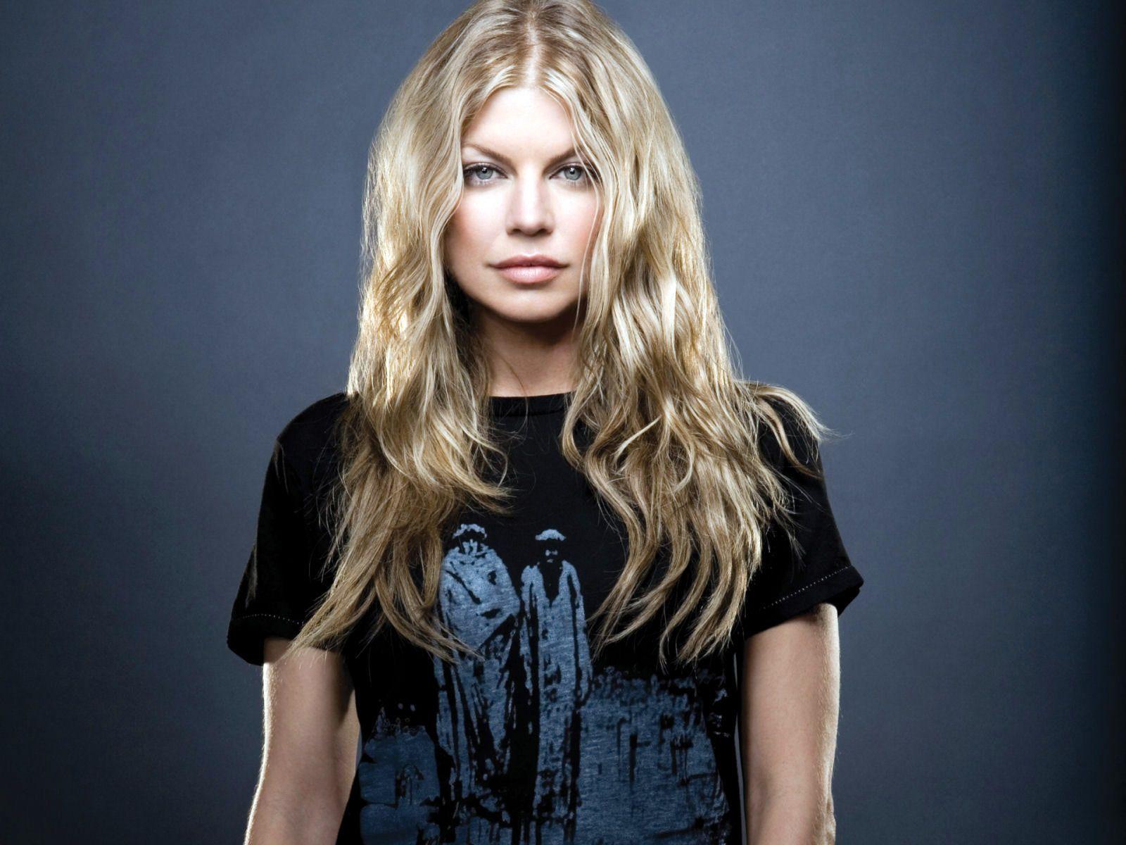 Fergie Wallpapers - Top Free Fergie Backgrounds - WallpaperAccess